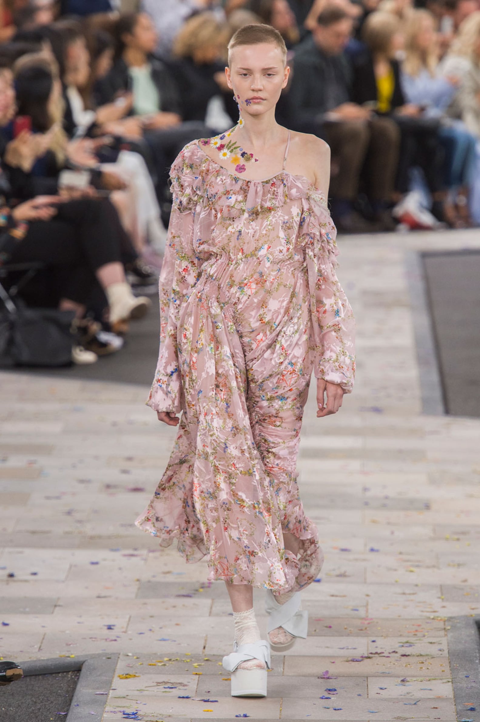 Spring 2017 Trends at London Fashion Week | PS Fashion