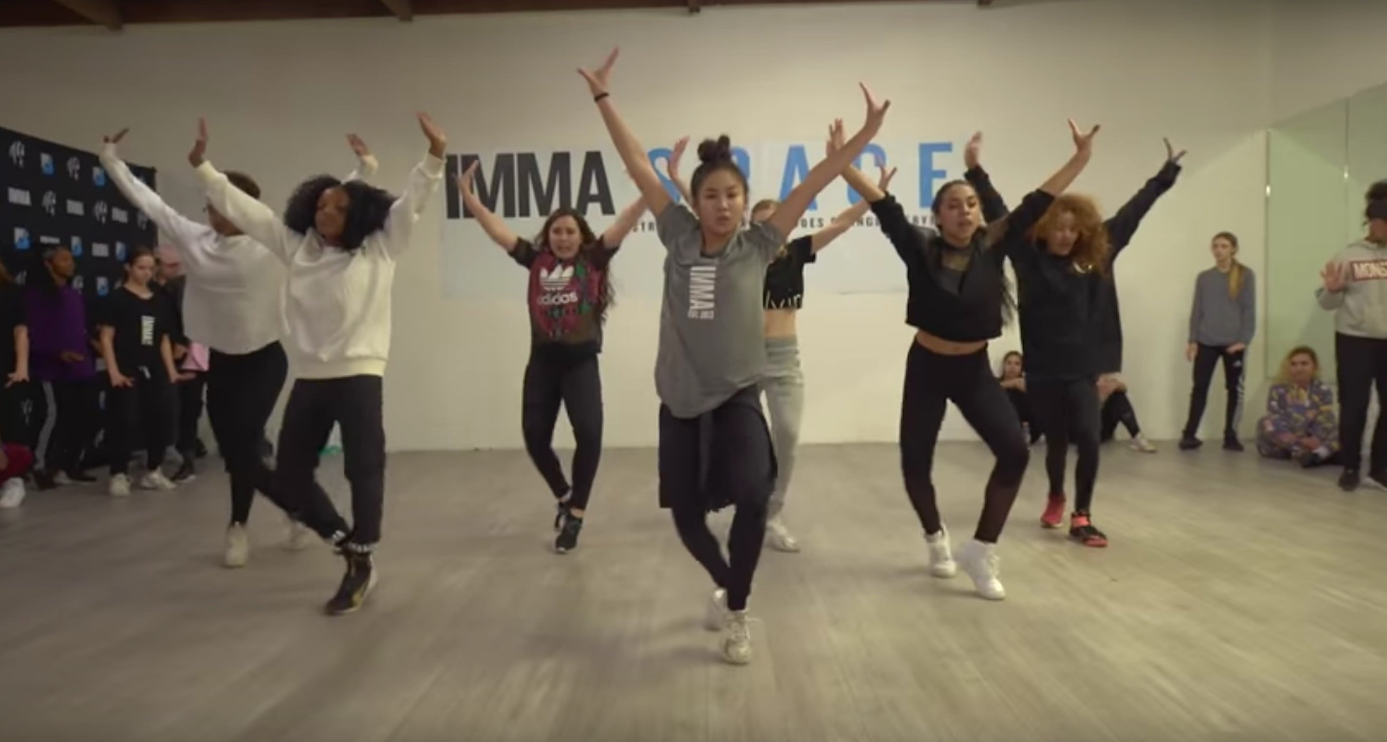 Dance Video to Bruno Mars "That's What I Like" | POPSUGAR Celebrity