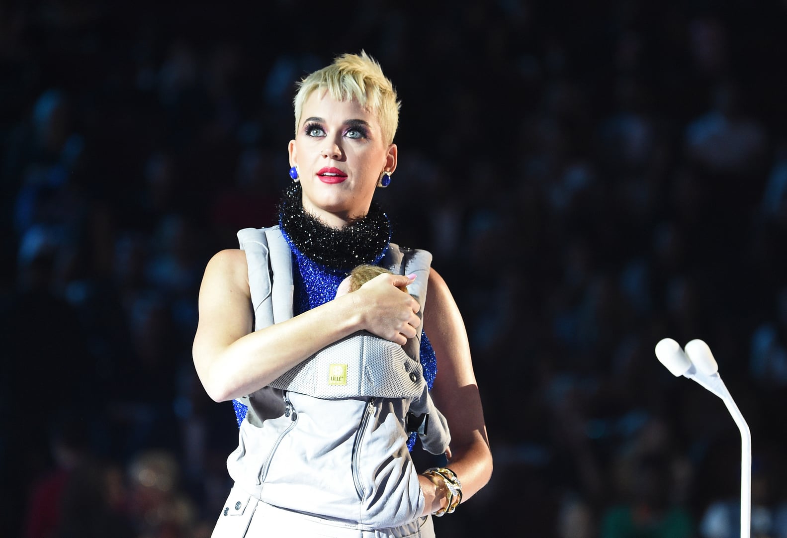 Katy Perry at 2017 MTV VMAs | PS Celebrity