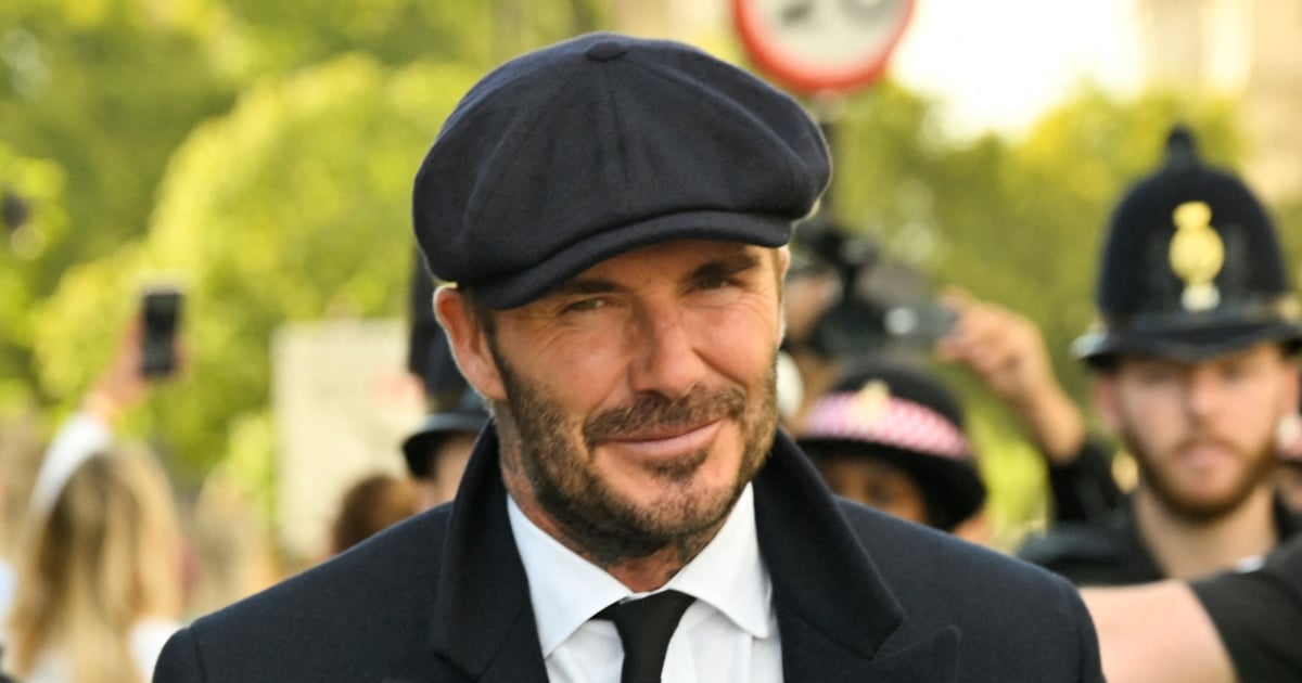 David Beckham Queues to See the Queen's Coffin | POPSUGAR Celebrity UK