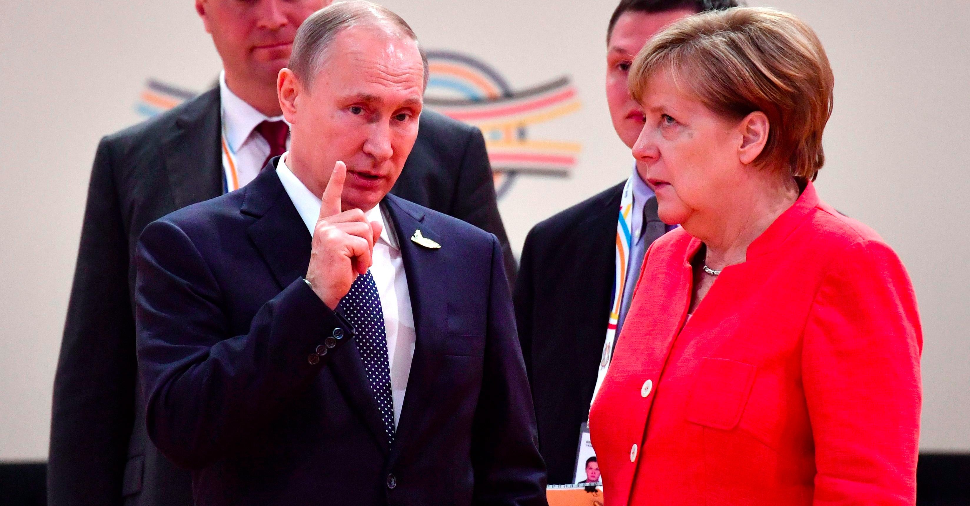 Angela Merkel Eye Roll at G20 Summit 2017 | PS News