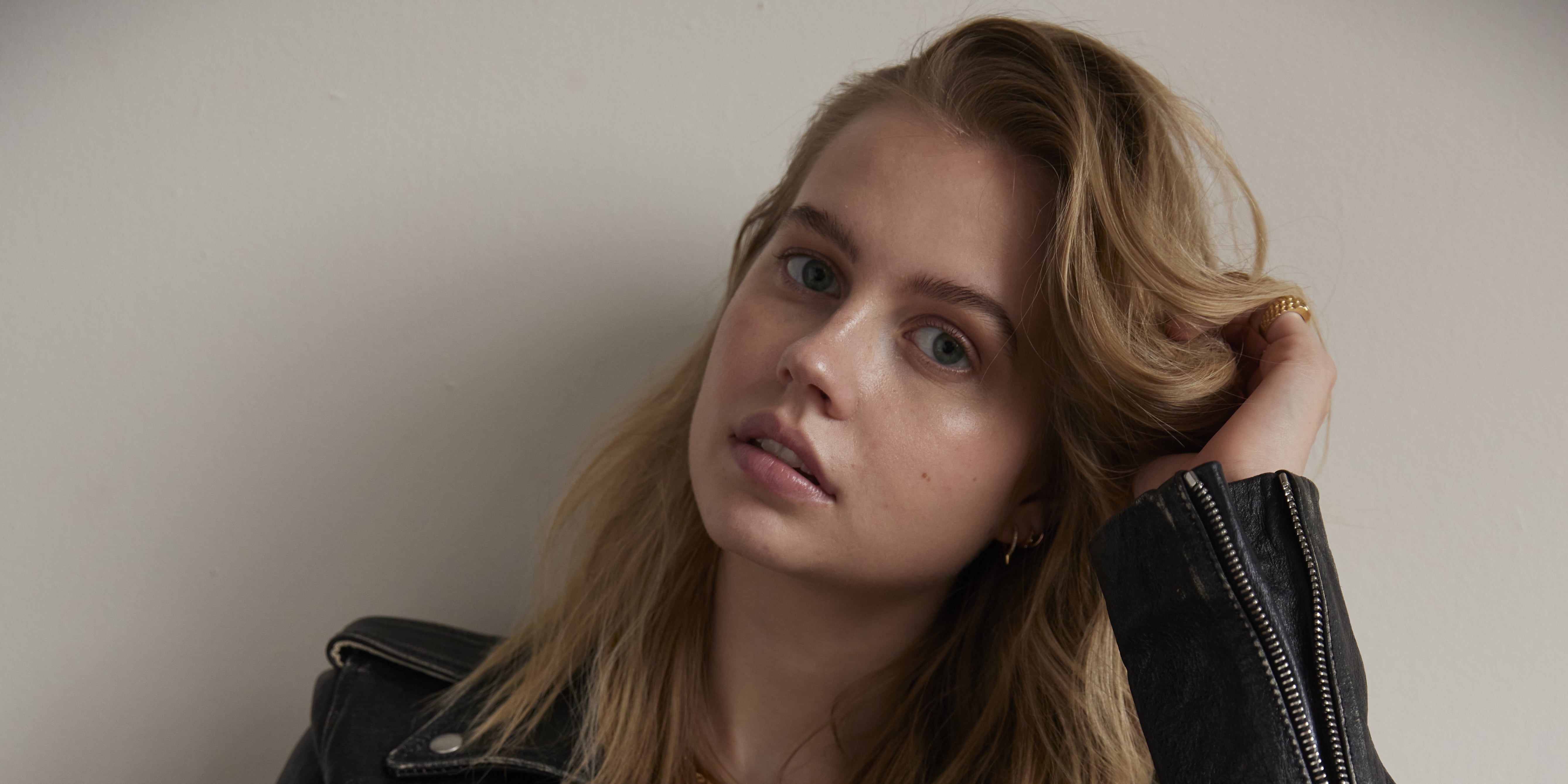 Angourie Rice on The Last Thing He Told Me, Mean Girls Movie | PS ...