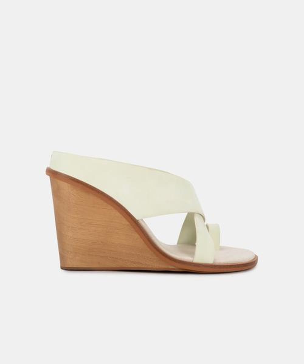 Y2K Wedge Sandals Are Back and Better Than Ever | PS Fashion