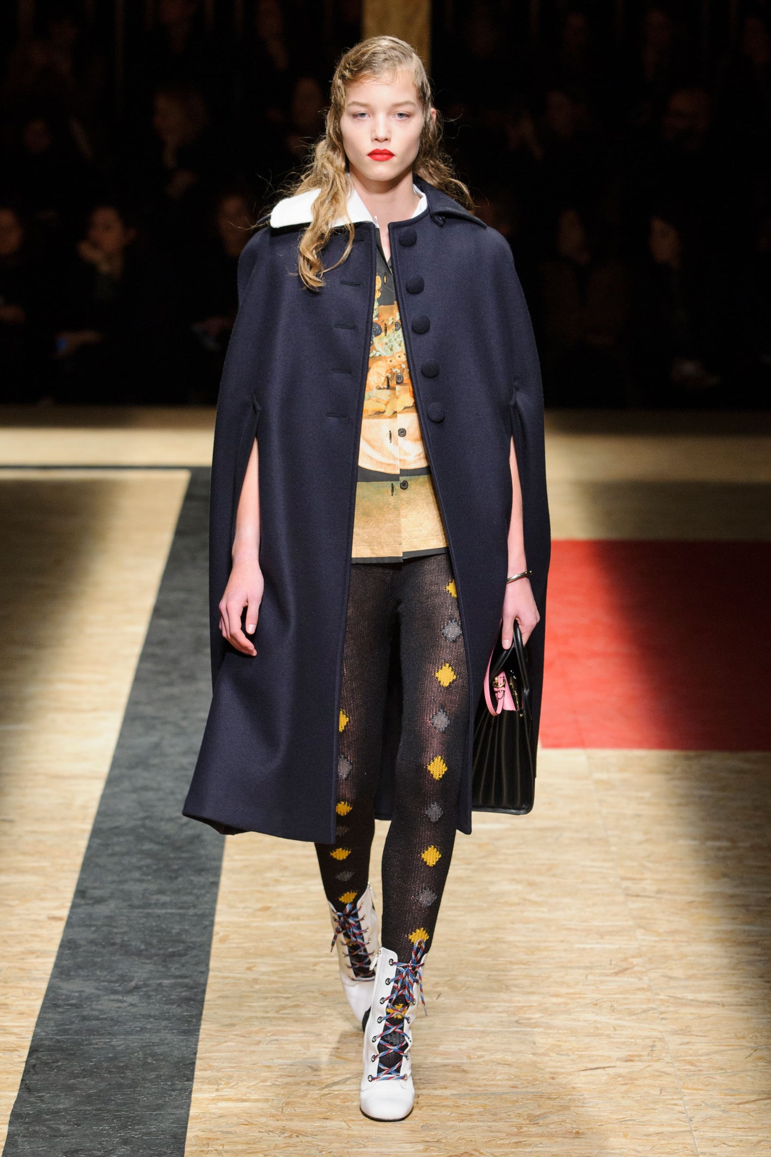 Prada Fall 2016 Runway | PS Fashion