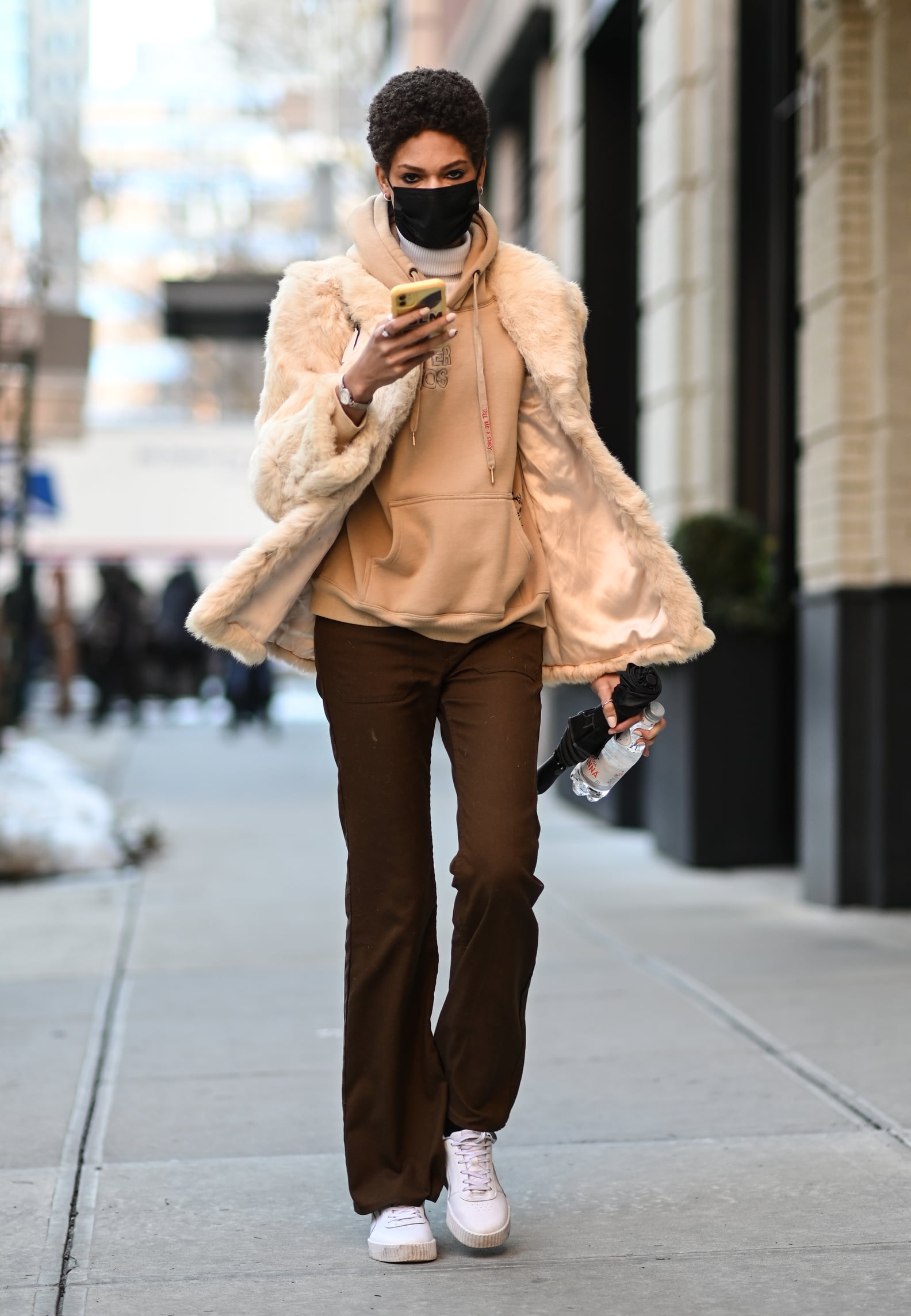 10 Street Style Outfits With Face Masks at Fashion Week | PS Fashion