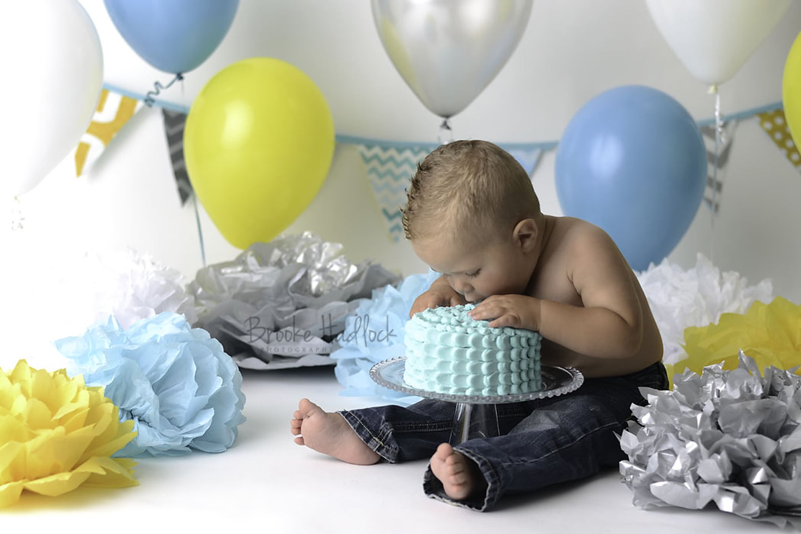 Baby Cake-Smash Photo Ideas | POPSUGAR Family