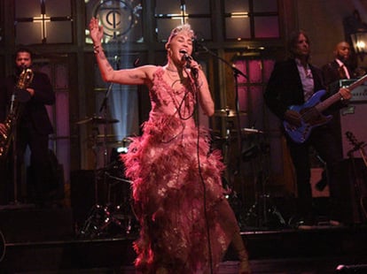Watch Miley Cyrus's Saturday Night Live 2021 Performances | POPSUGAR ...
