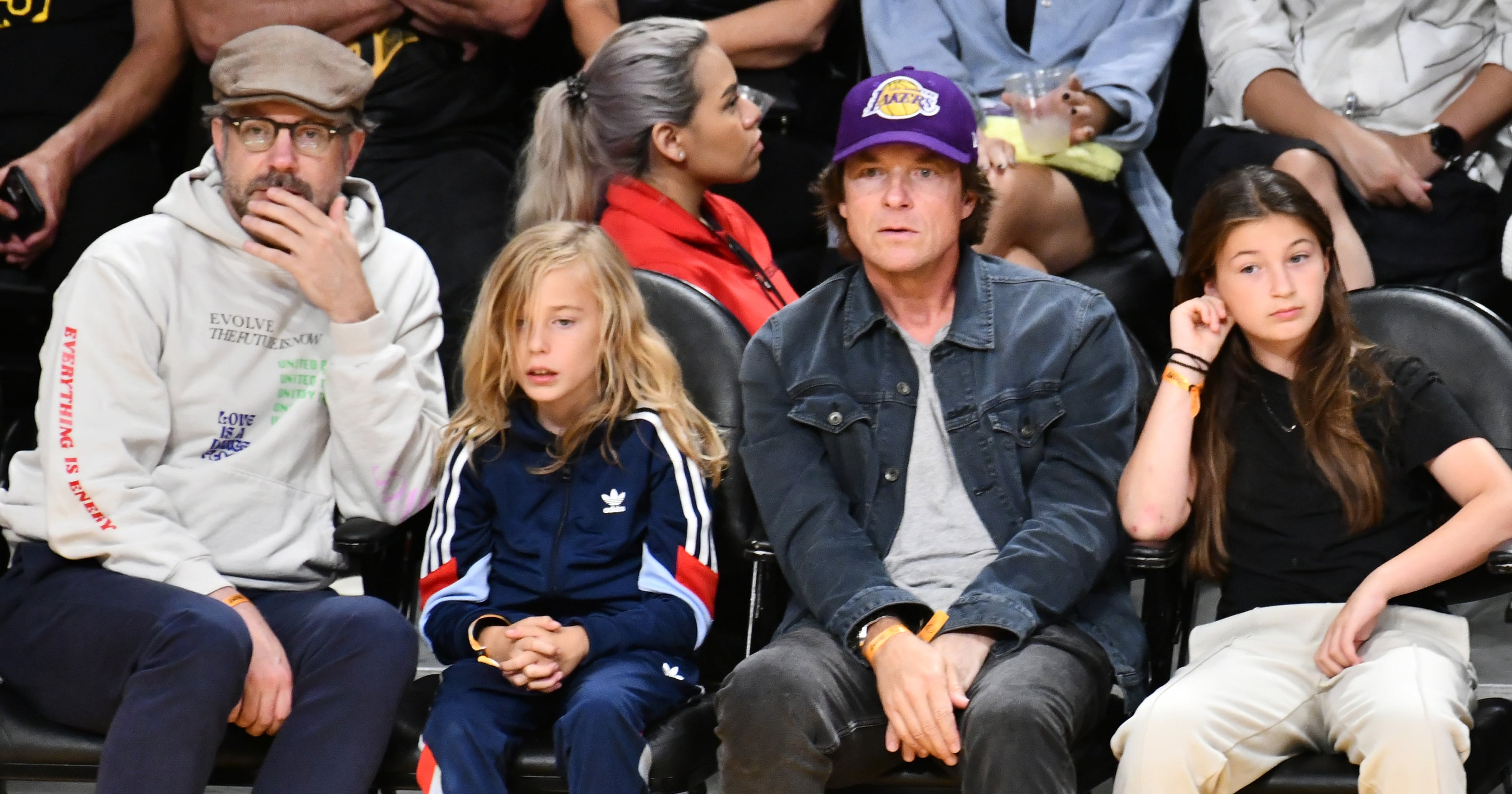 Jason Sudeikis, Jason Bateman With Their Kids at Lakers Game | POPSUGAR ...