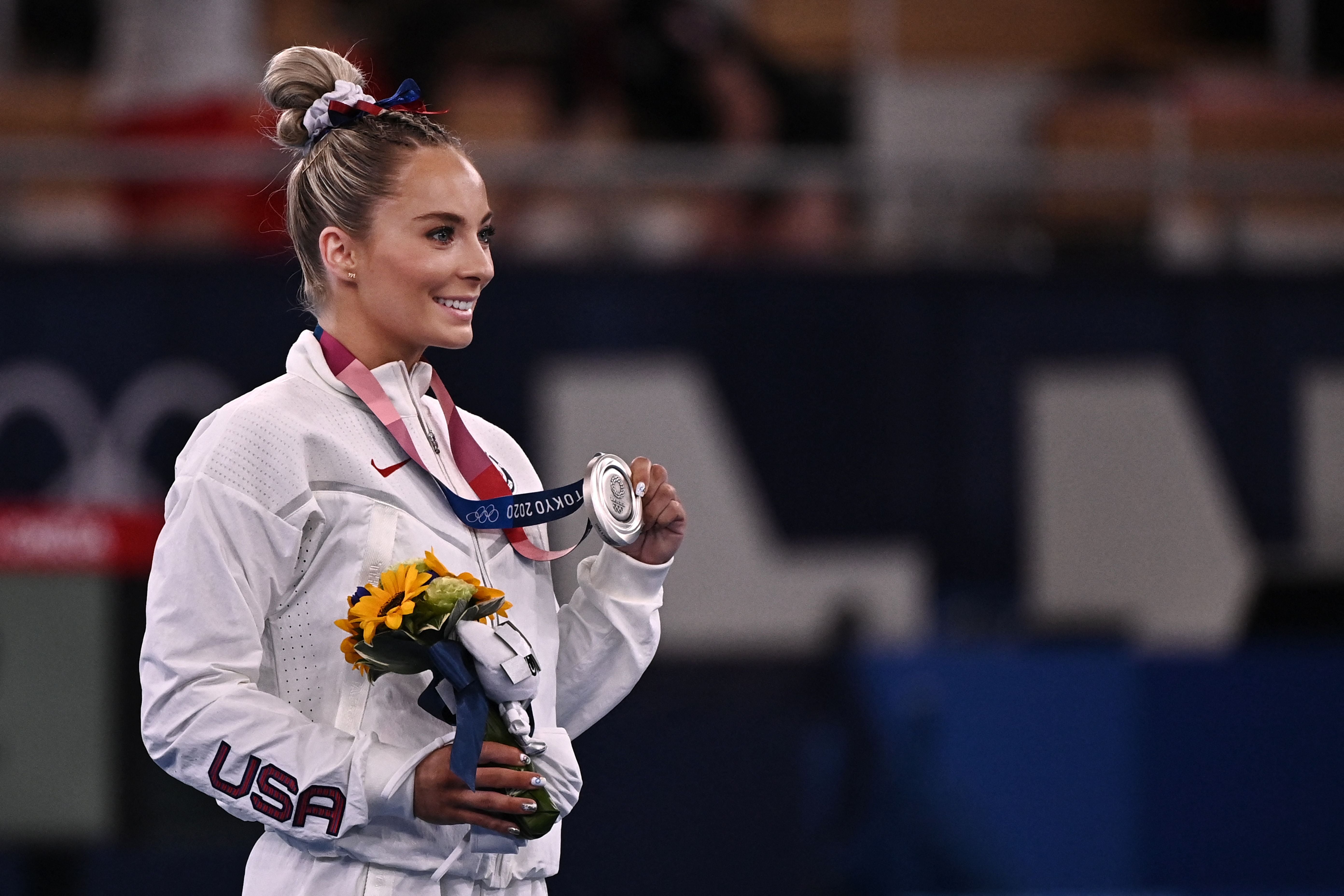 The Story of Maya Reyes and Evelyn Carter: A Heartwarming Tale of Gratitude, Mentorship, and ...