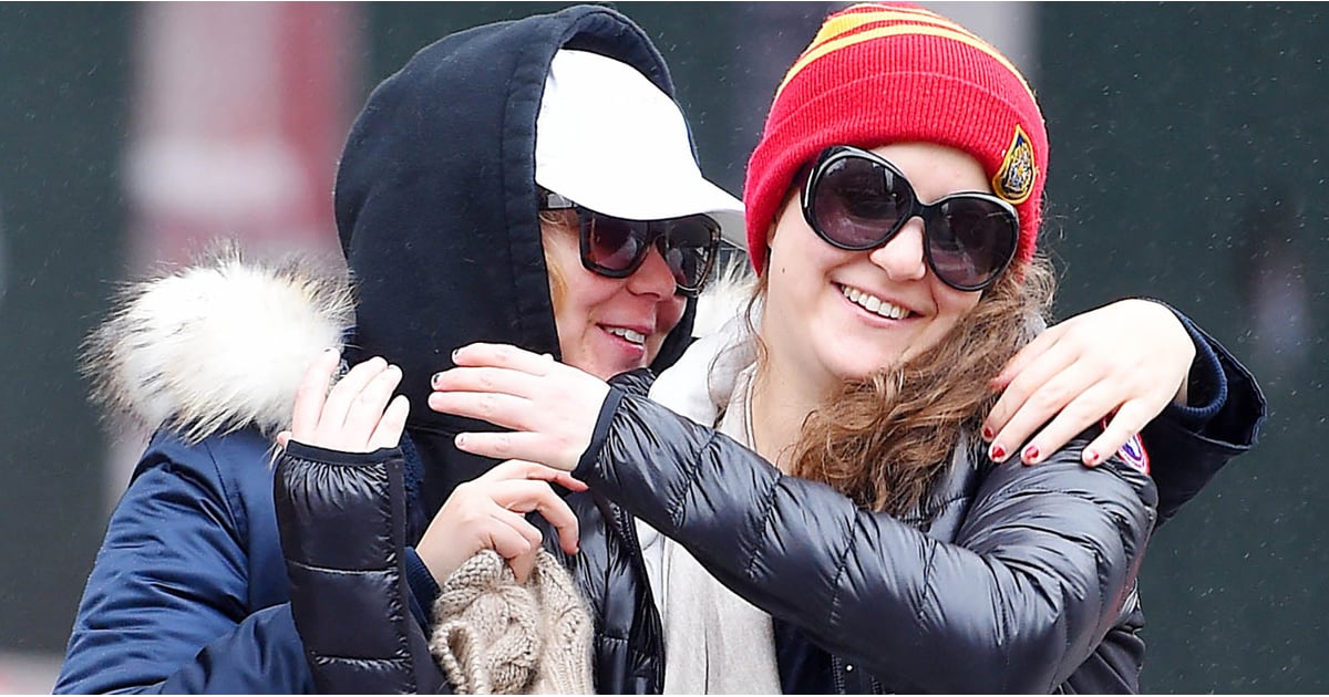 Amy Schumer and Her Sister in NYC December 2015 | POPSUGAR Celebrity