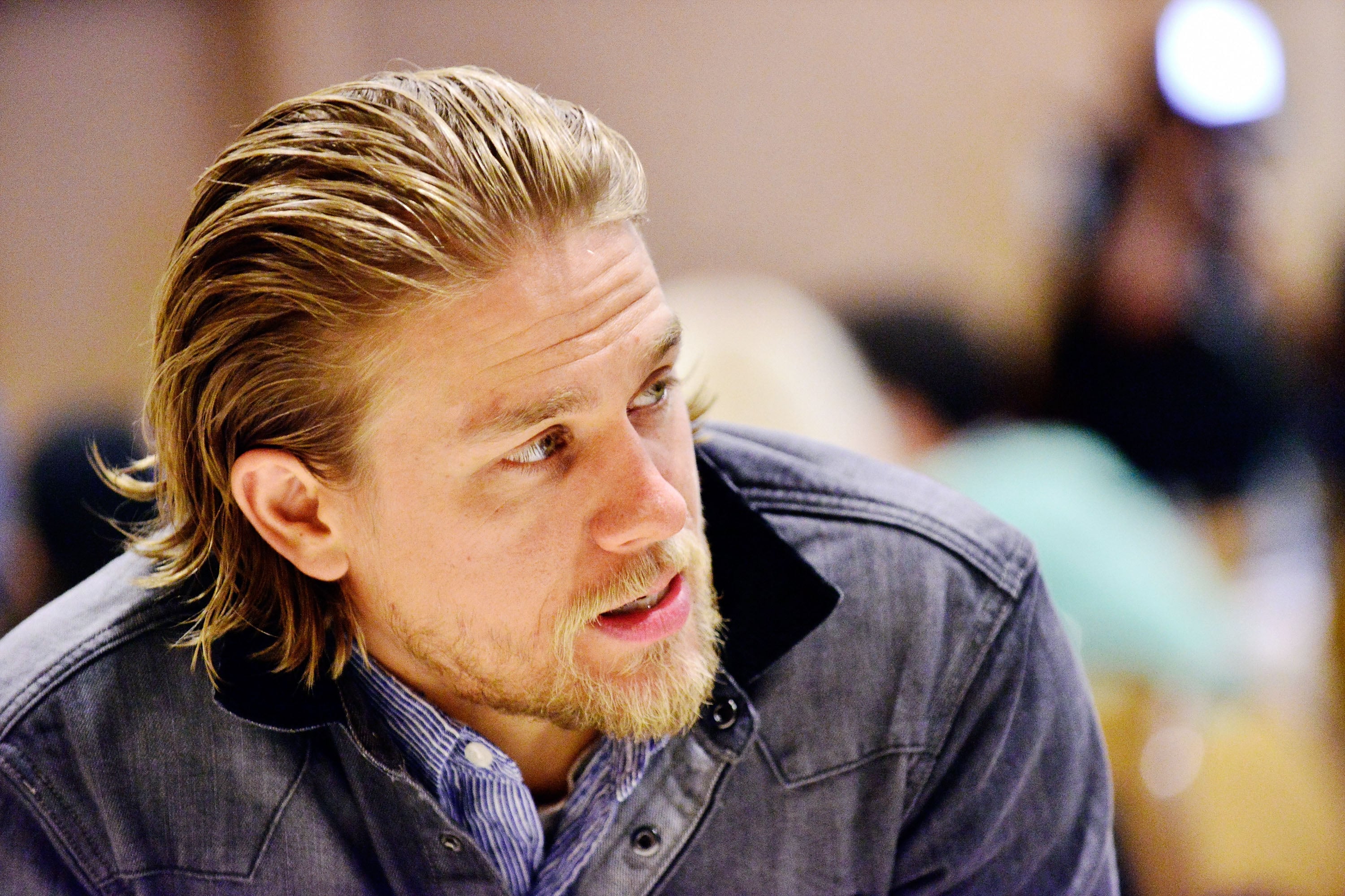Charlie Hunnam Bun