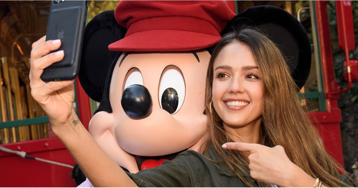 Jessica Alba and Her Family at Disney March 2017 | POPSUGAR Latina