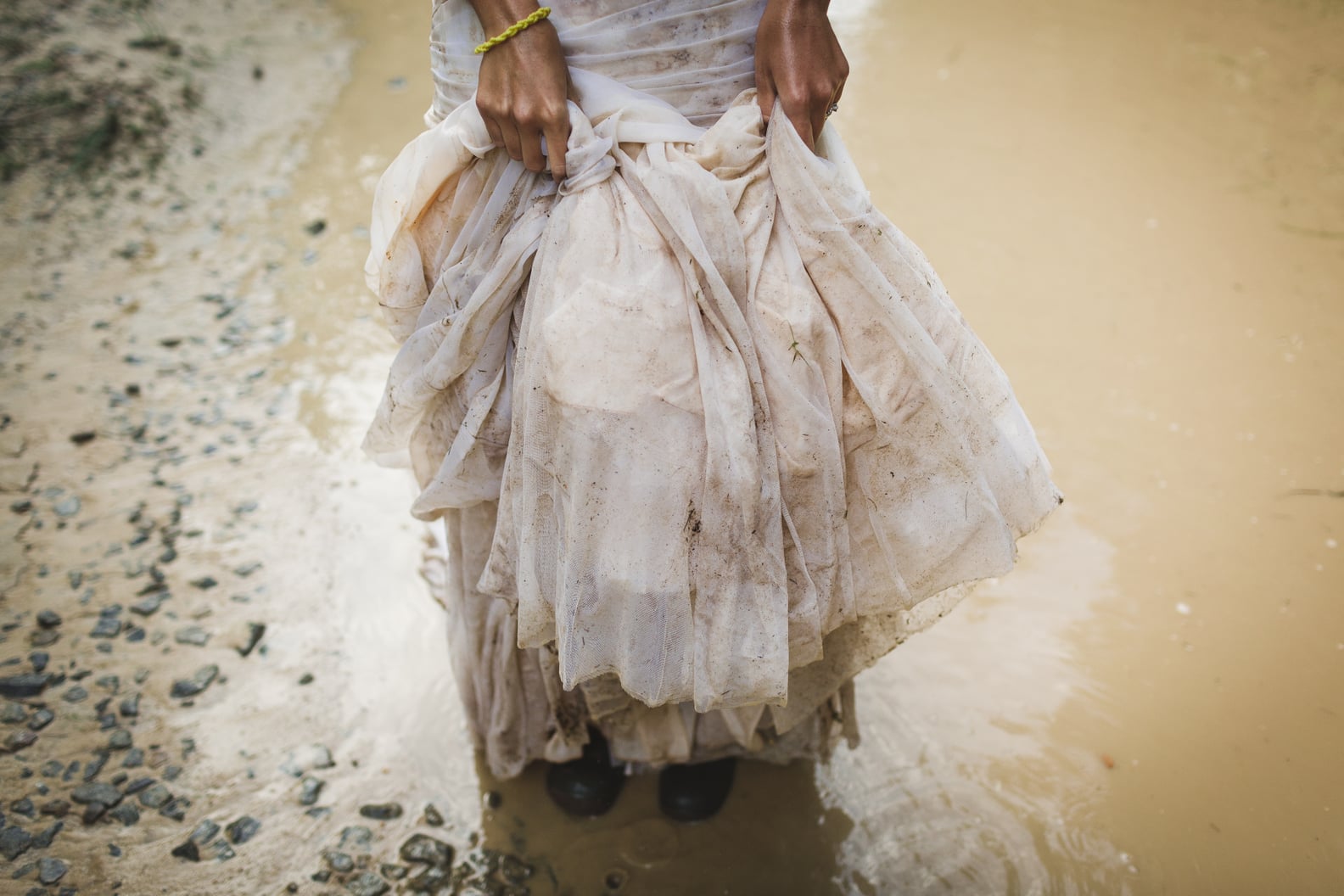 Muddy Trash-the-Dress Shoot | POPSUGAR Love & Sex