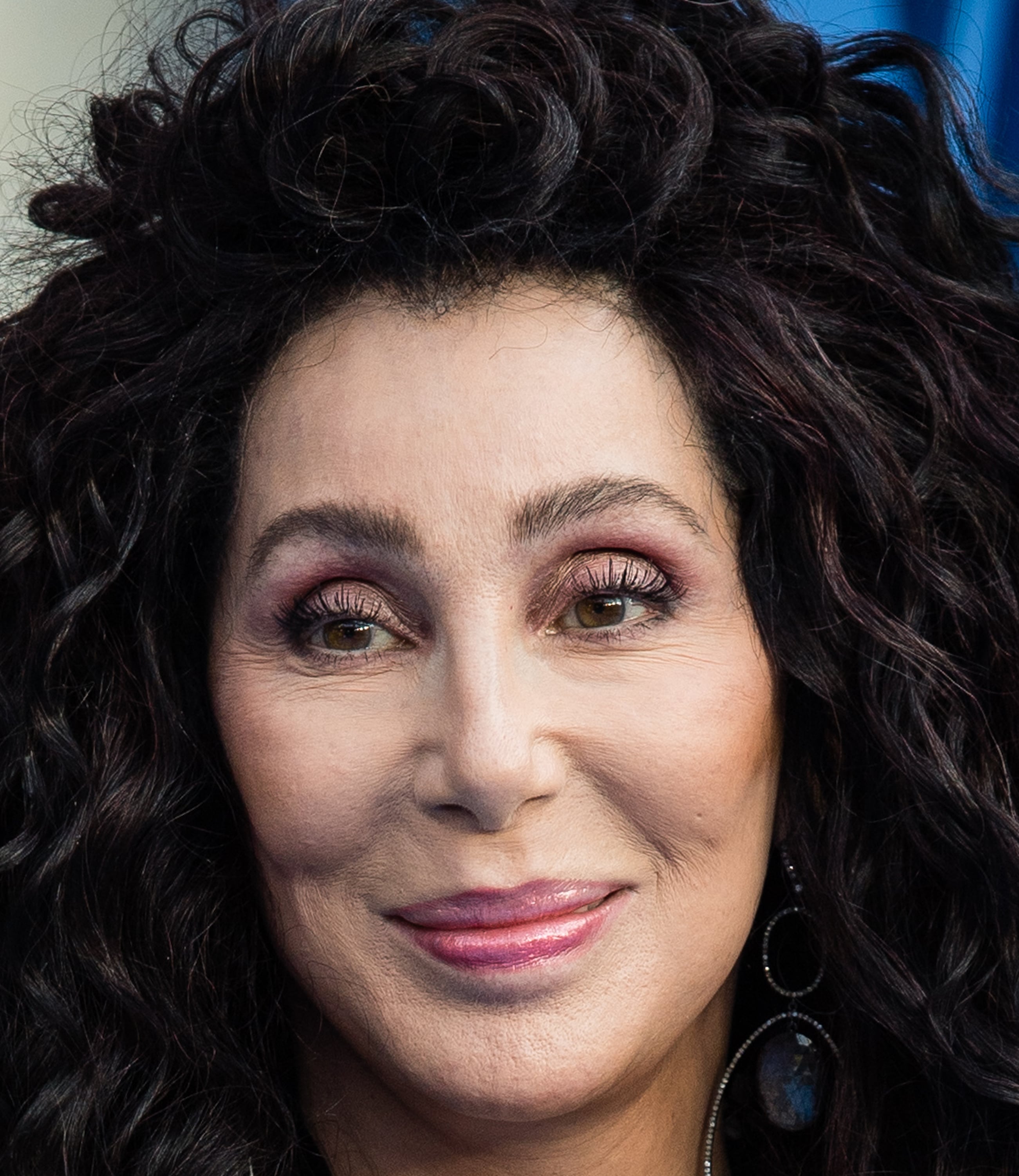 Cher’s Platinum-Blond Hair Color: See Photos | POPSUGAR Beauty