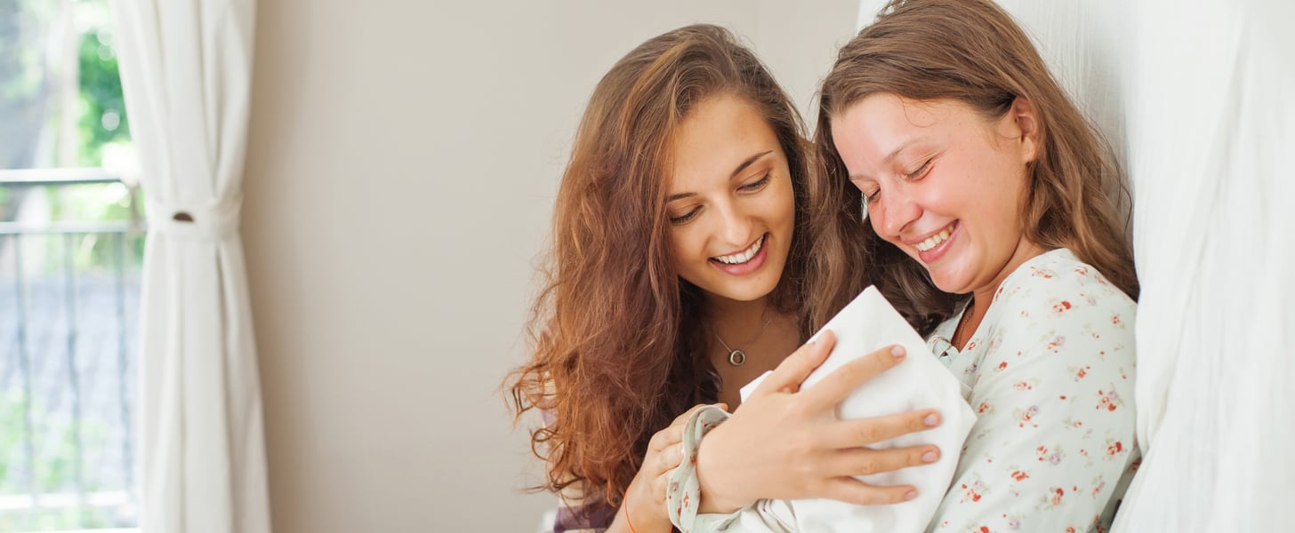 How to Really Help a New Mom | PS Family