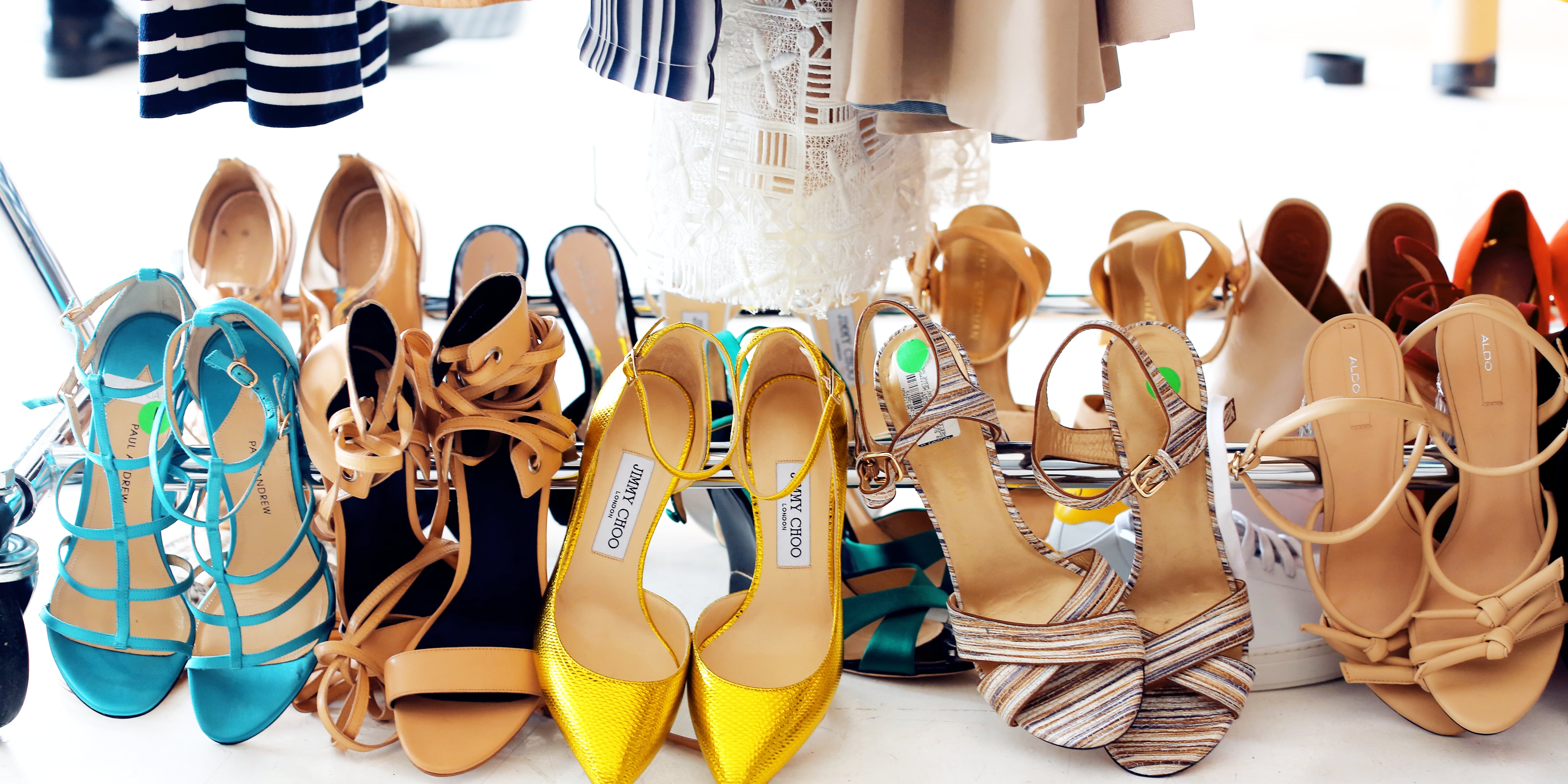 An Easy, Step-by-Step Process For Cleaning Out Your Closet | PS Fashion