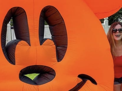 This Mickey Mouse Pumpkin Lawn Inflatable Is So Cute! | POPSUGAR Home