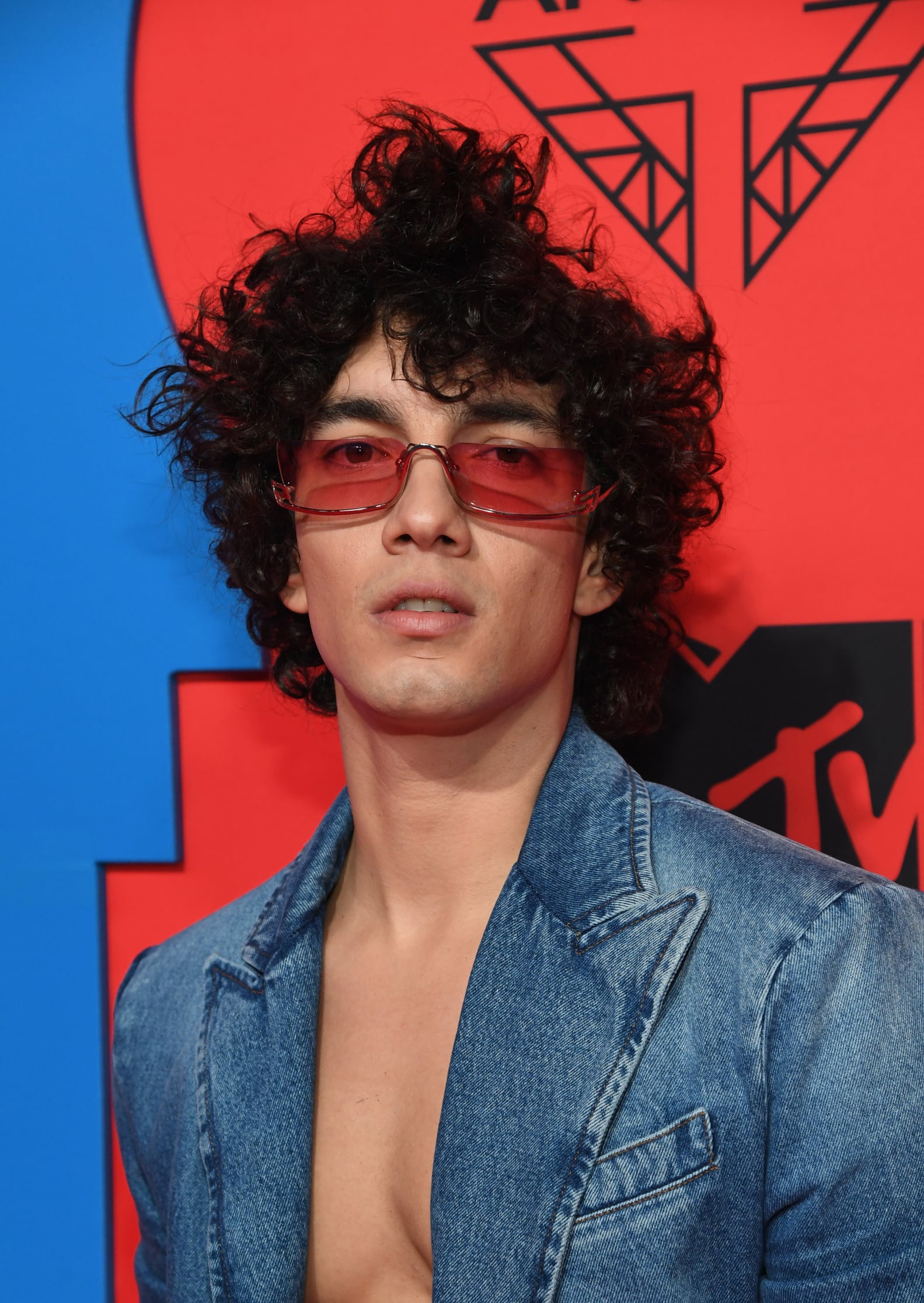 Netflix's Summer Heat: Release Date, Cast, Trailer, and More | PS ...