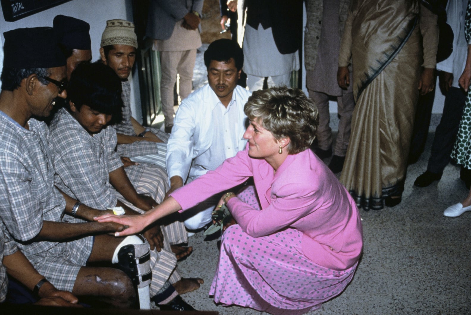 National Kindness Day 2017 in Honor of Princess Diana | PS Celebrity