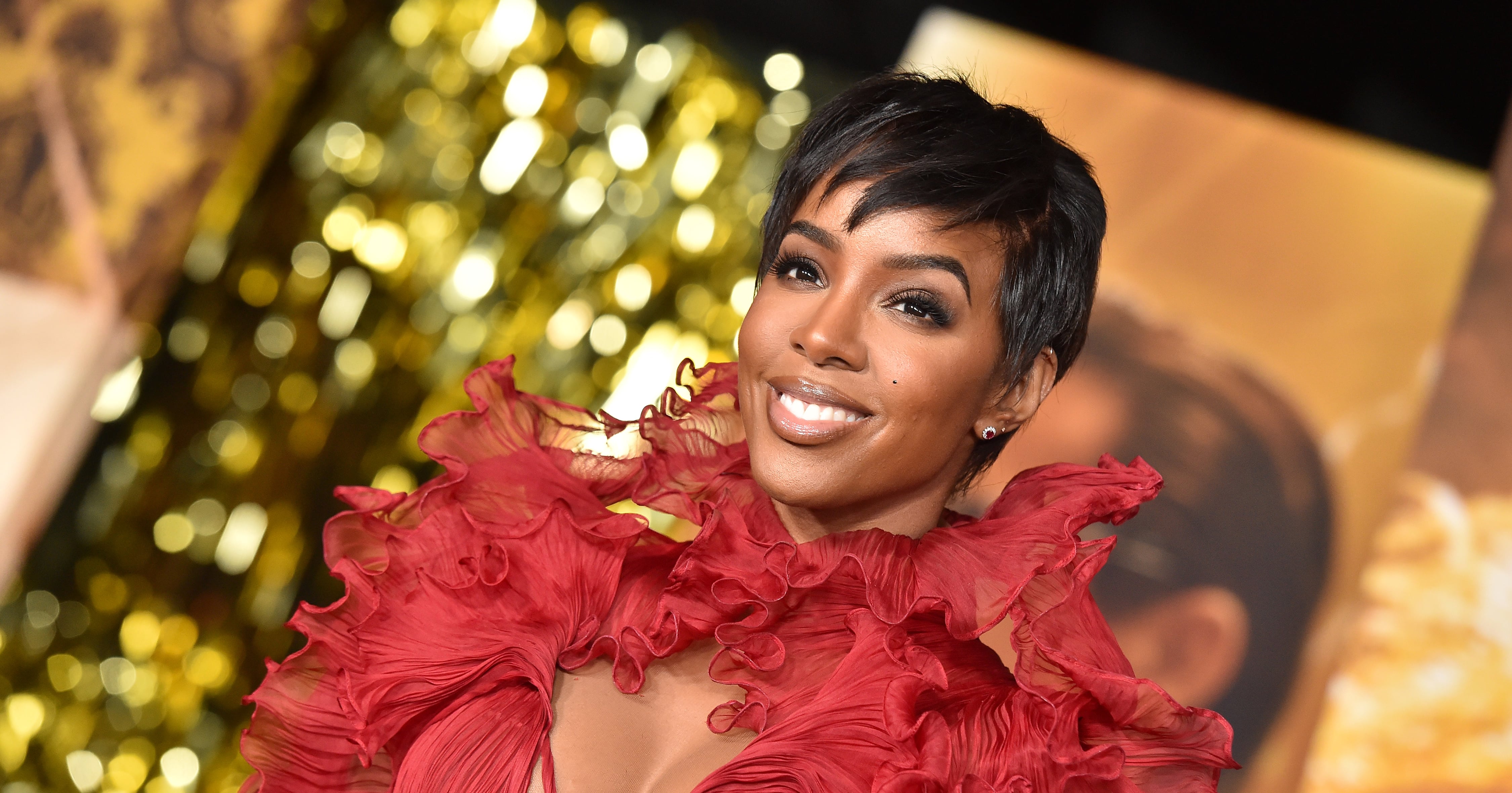 Kelly Rowland Wears 3D Red Cutout Dress to Babylon Premiere | PS Fashion