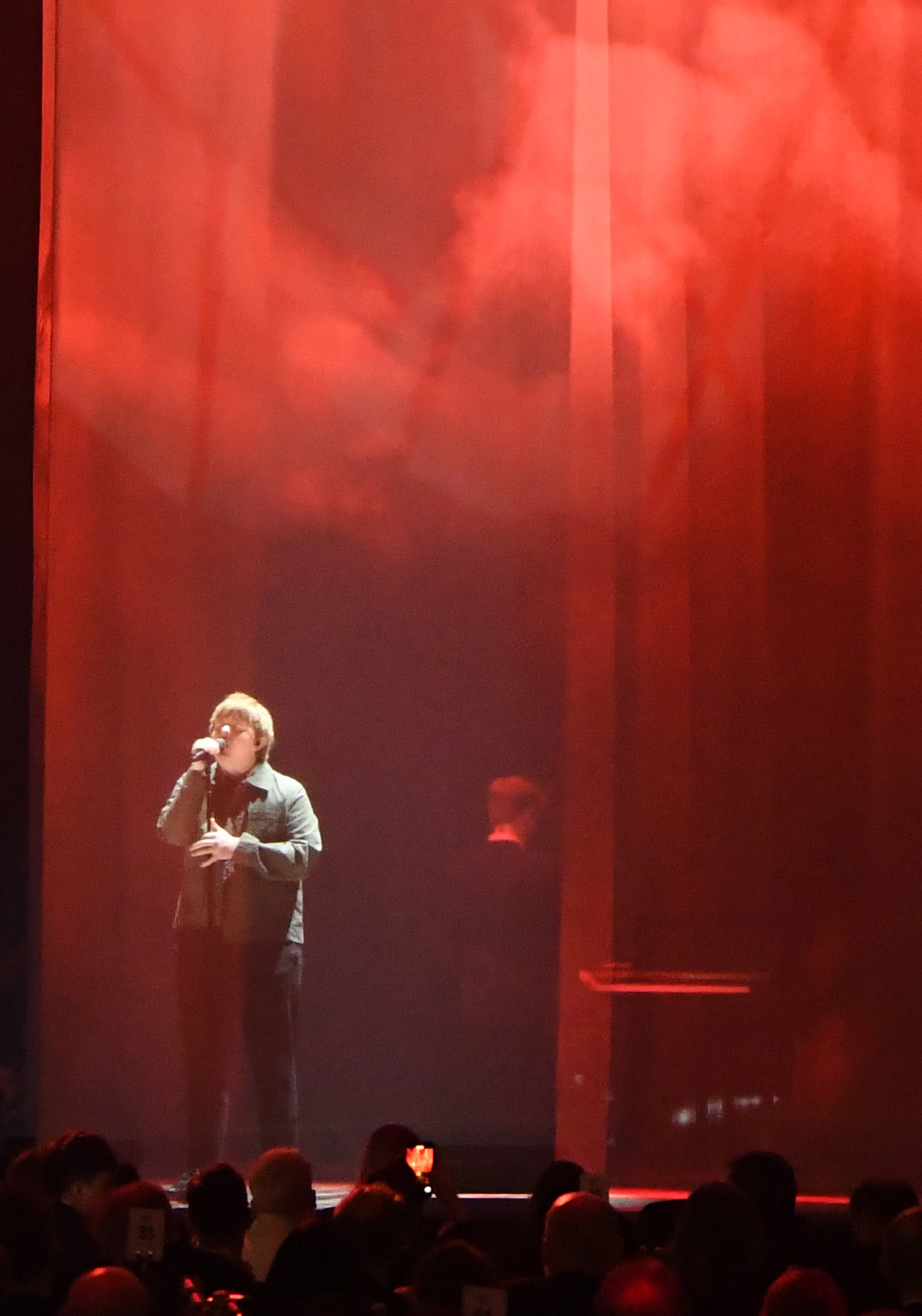 Lewis Capaldi Performance at 2020 BRIT Awards | Video | POPSUGAR ...