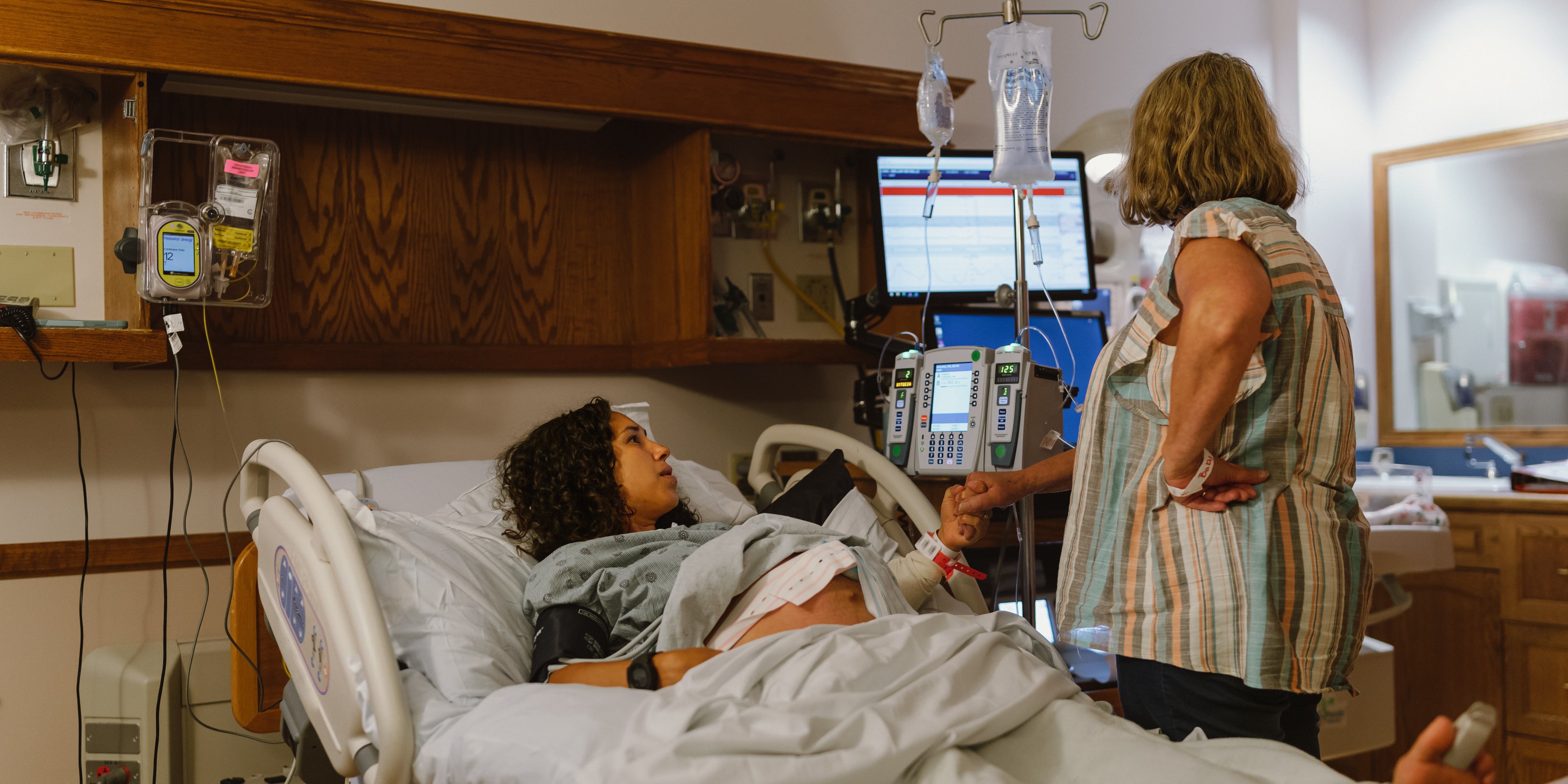 Doulas Are Providing Latines With Mental Maternal Care | PS Health