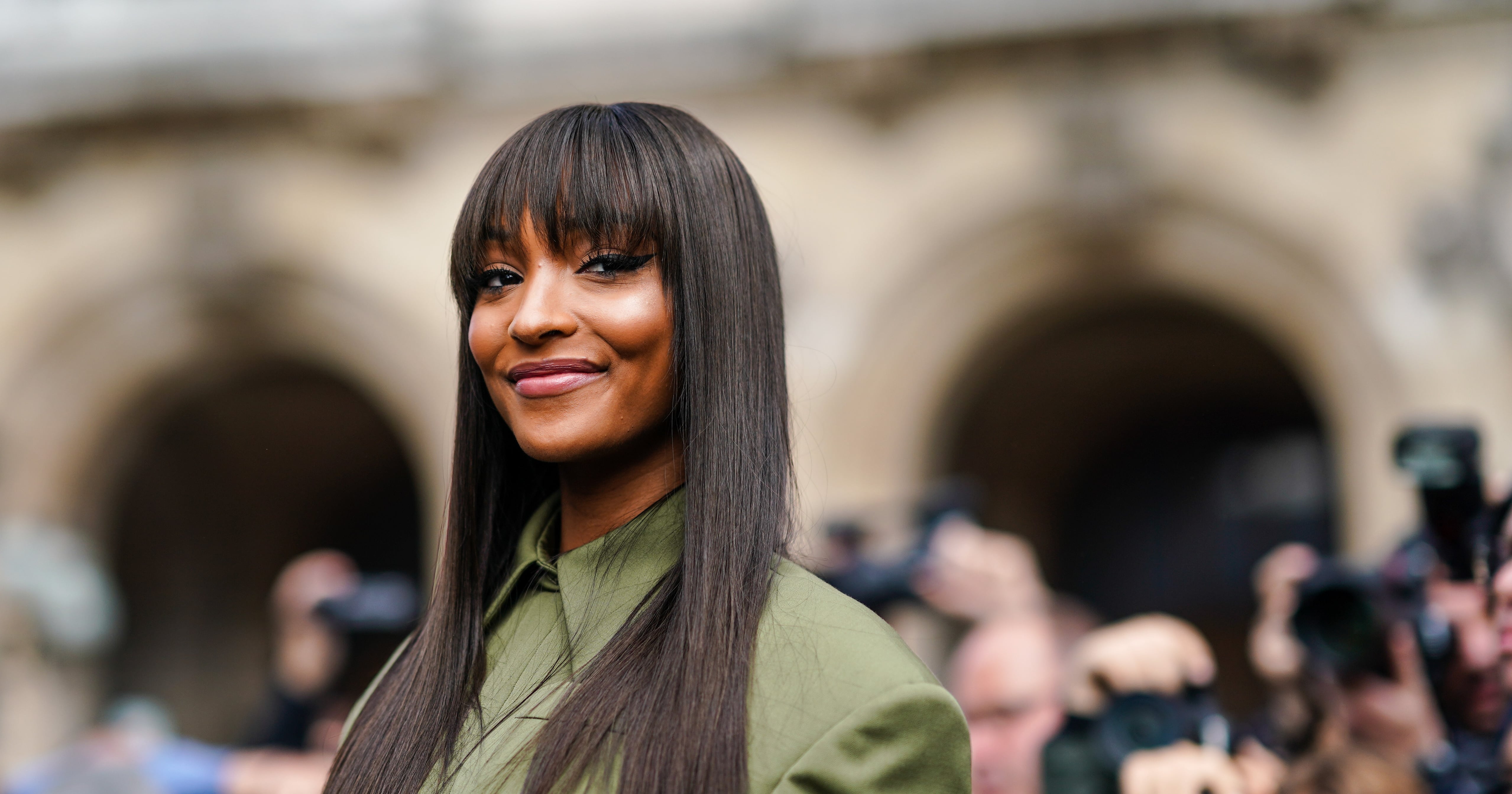 Best Fake Bangs Tutorials to Try at Home | PS Beauty