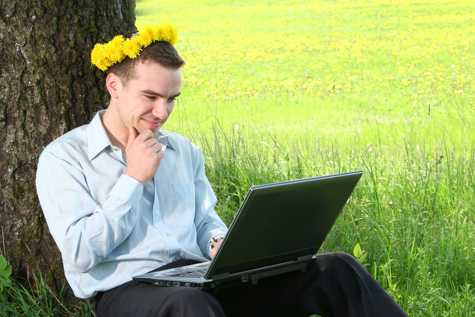 Photos of Guys Using Laptops | PS Tech