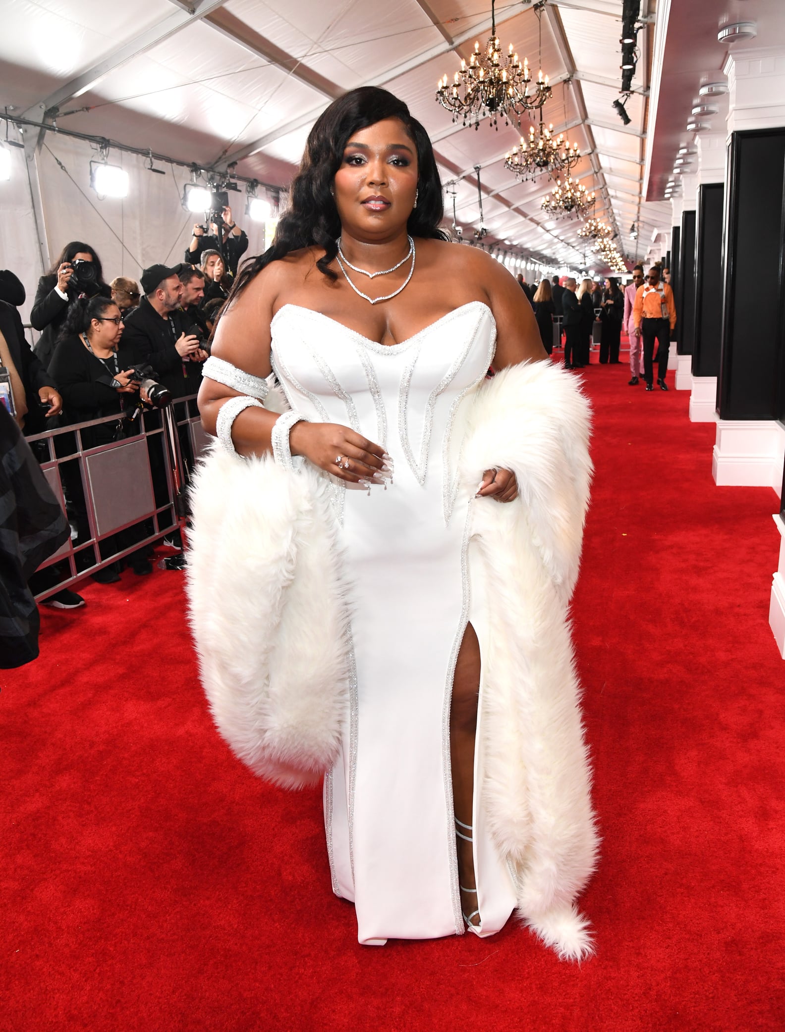 Lizzo's White Diamond Nail Art at the Grammys 2020 | PS Beauty