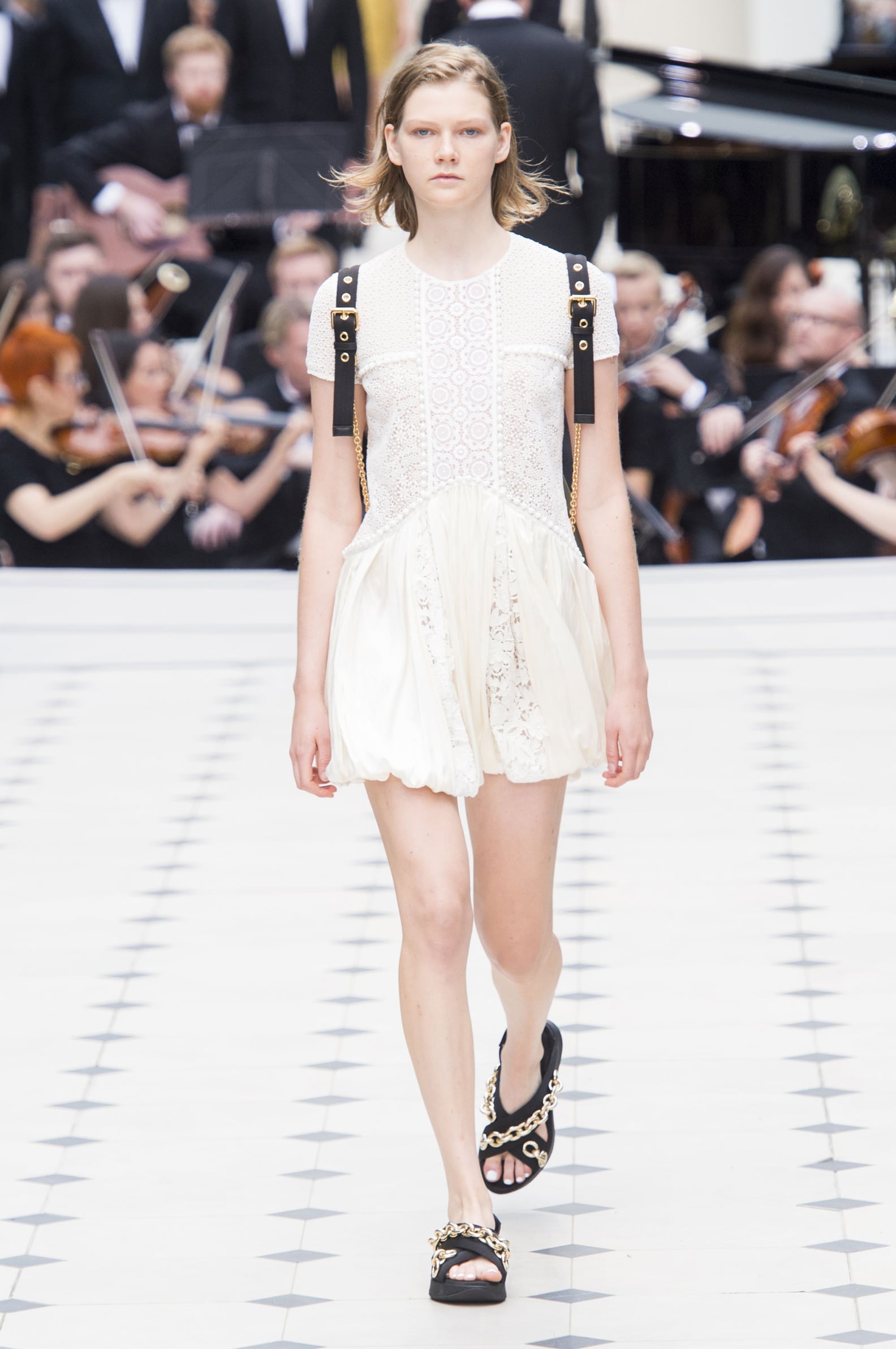 Burberry Show Spring 2016 | PS Fashion