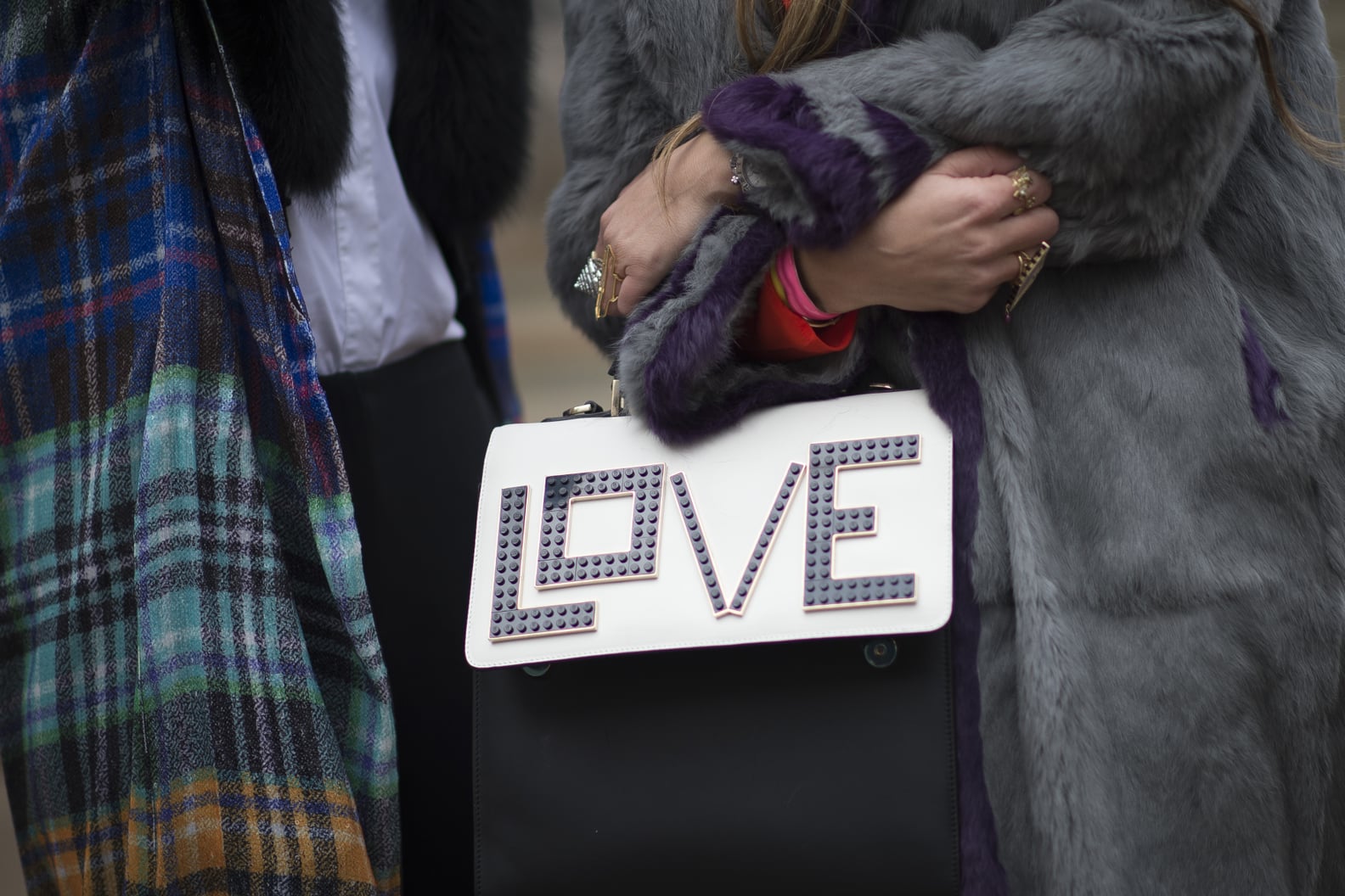 Word Clutches Street Style Trend | PS Fashion