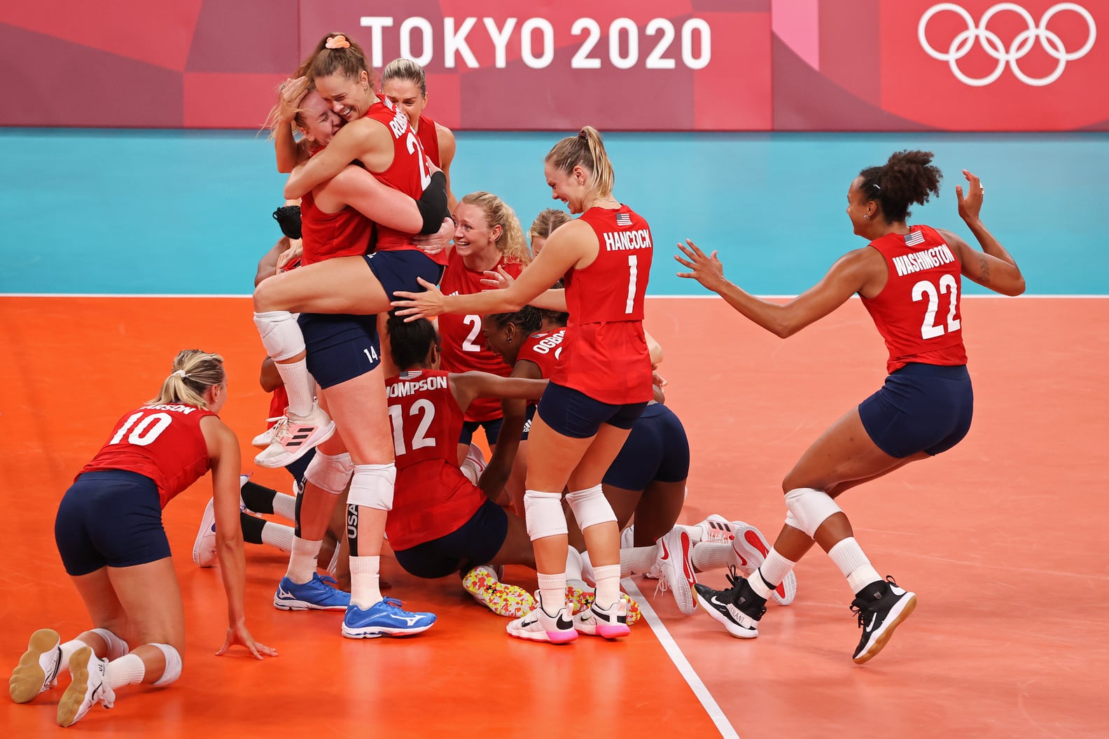 The US Women's Volleyball Team Wins Their First Olympic Gold | POPSUGAR ...