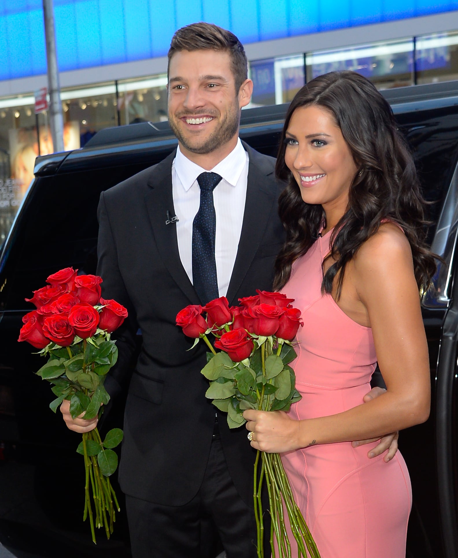 Becca Kufrin's Engagement Ring on The Bachelorette Photos | POPSUGAR ...