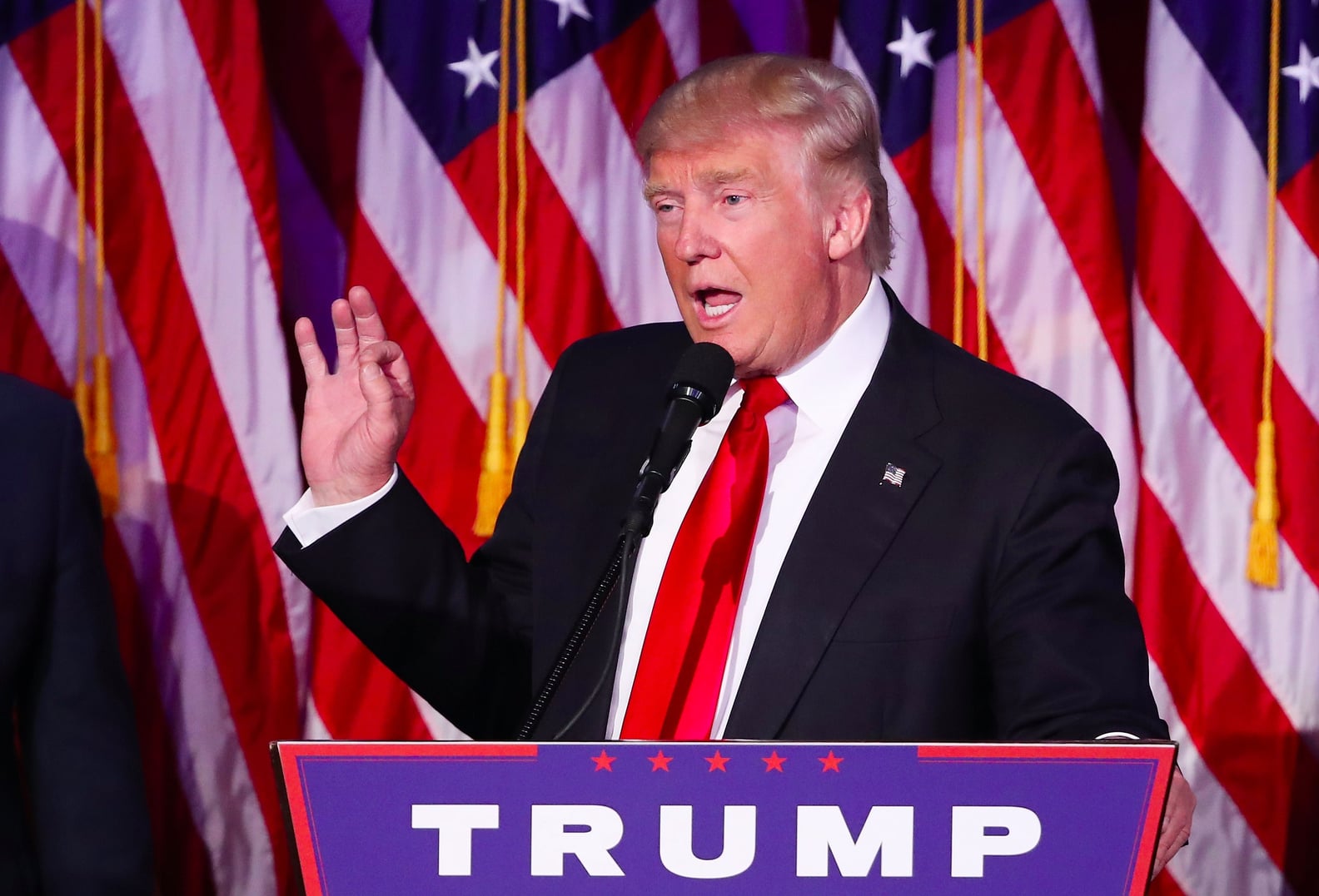 Funniest Trump Narrates Planet Earth Tweets | PS Tech