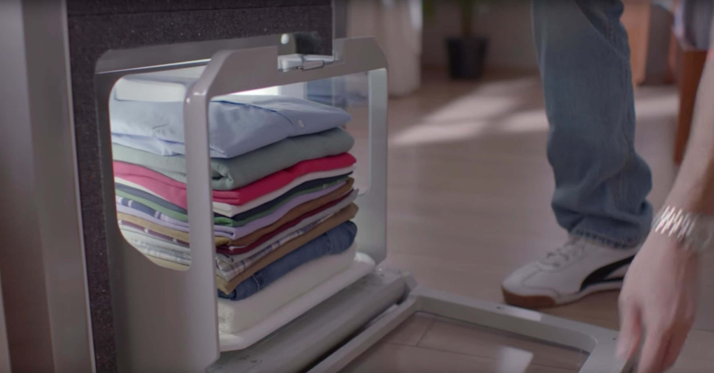 FoldiMate Laundry-Folding Robot | POPSUGAR Family