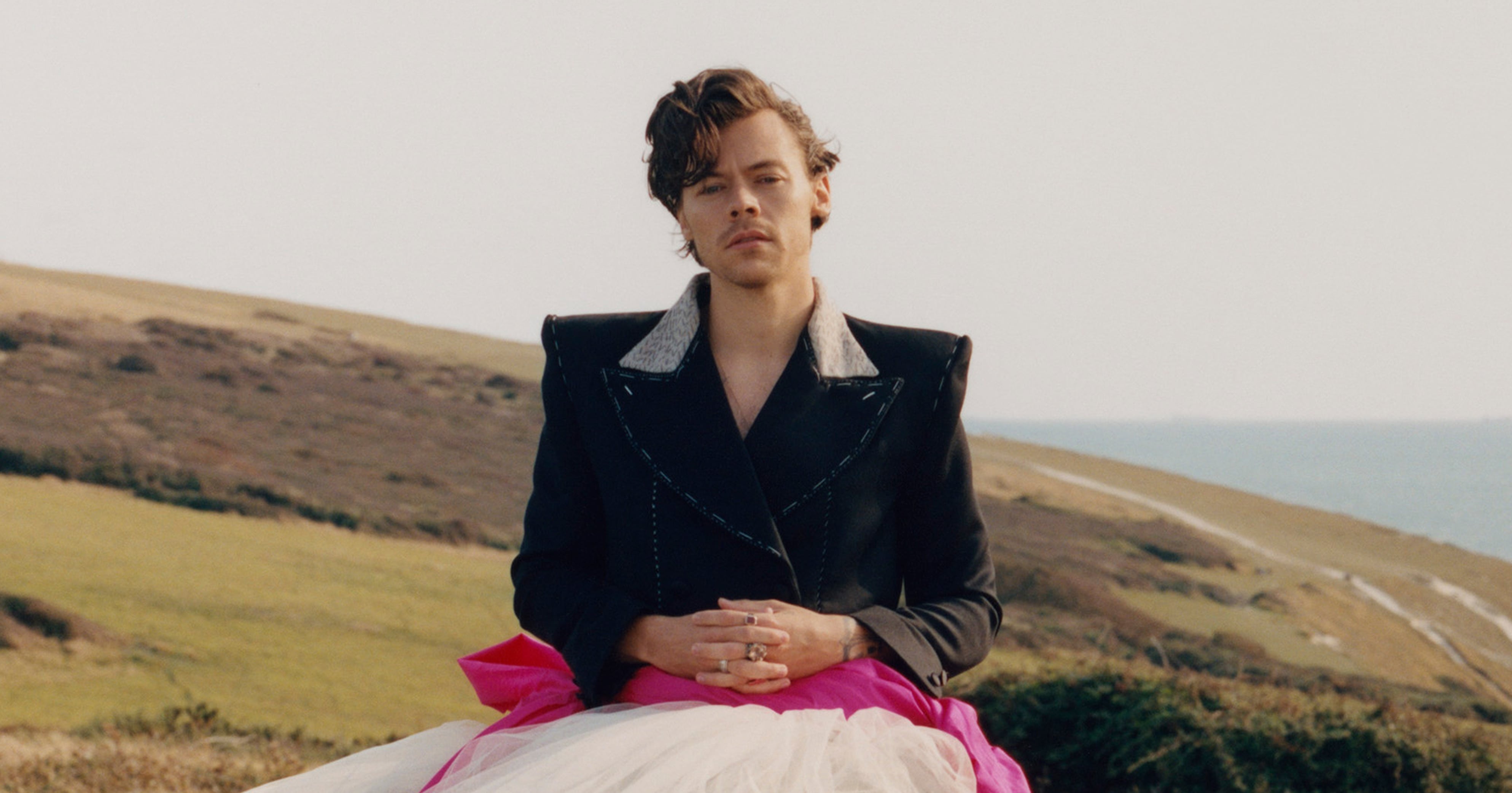 Harry Styles Talks Gender Stereotypes in Fashion With Vogue | POPSUGAR ...