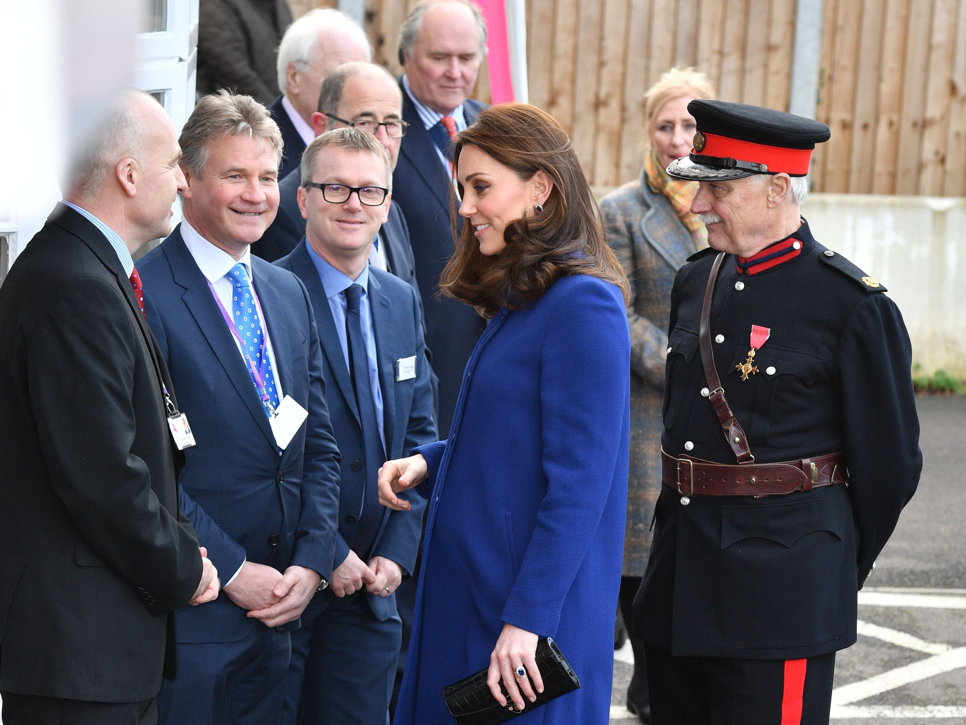 Kate Middleton Gets Heel Stuck in a Grate February 2018 | PS Celebrity