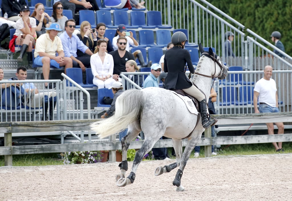 Mary-Kate Olsen Riding Horses in the Hamptons September 2016 | POPSUGAR ...
