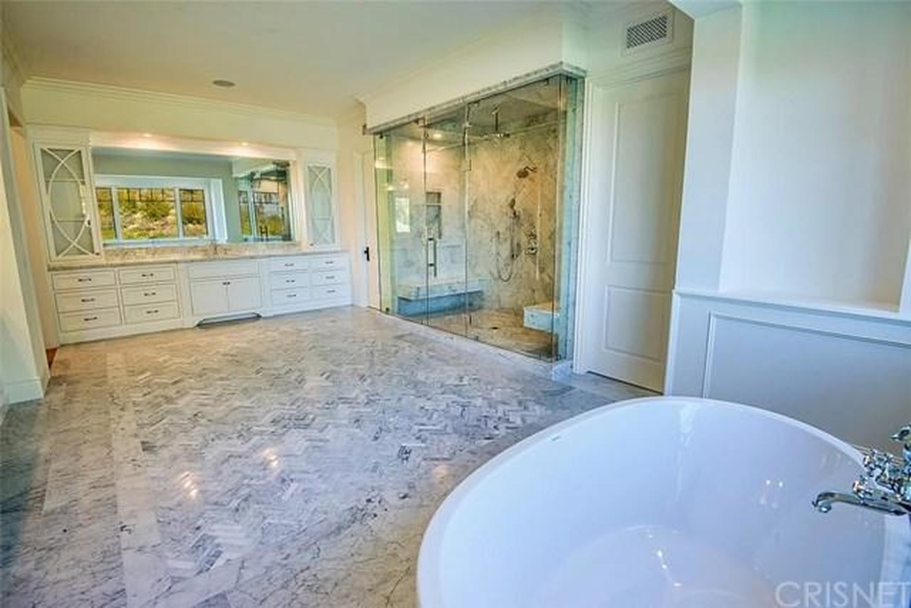 Photos of Kylie Jenner's New Hidden Hills House | PS Home