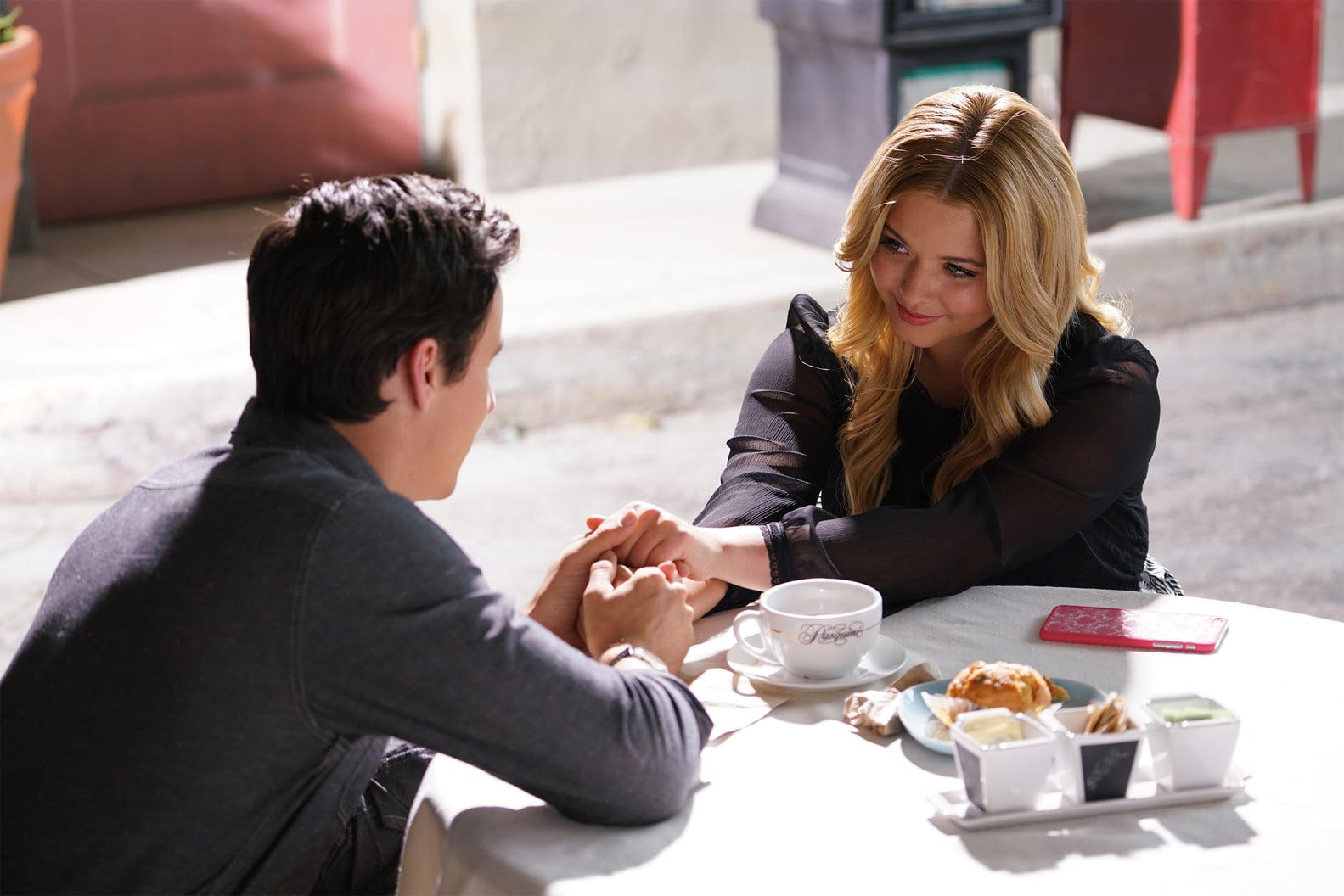 Pretty Little Liars Elliott Rollins Information | PS Entertainment