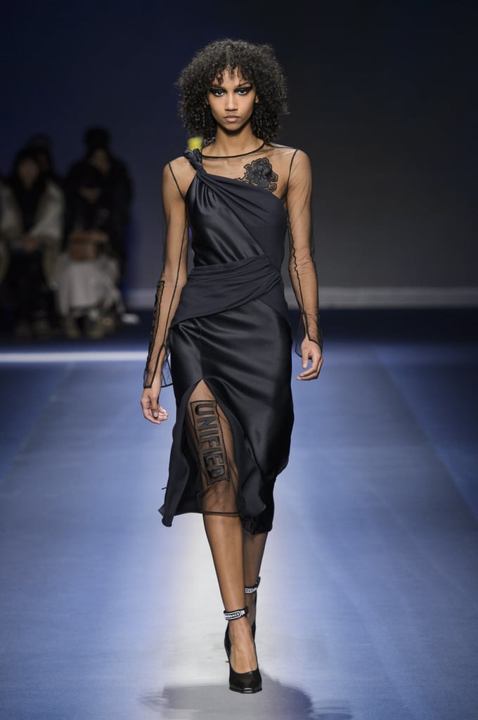 Versace Fall 2017 Runway | POPSUGAR Fashion