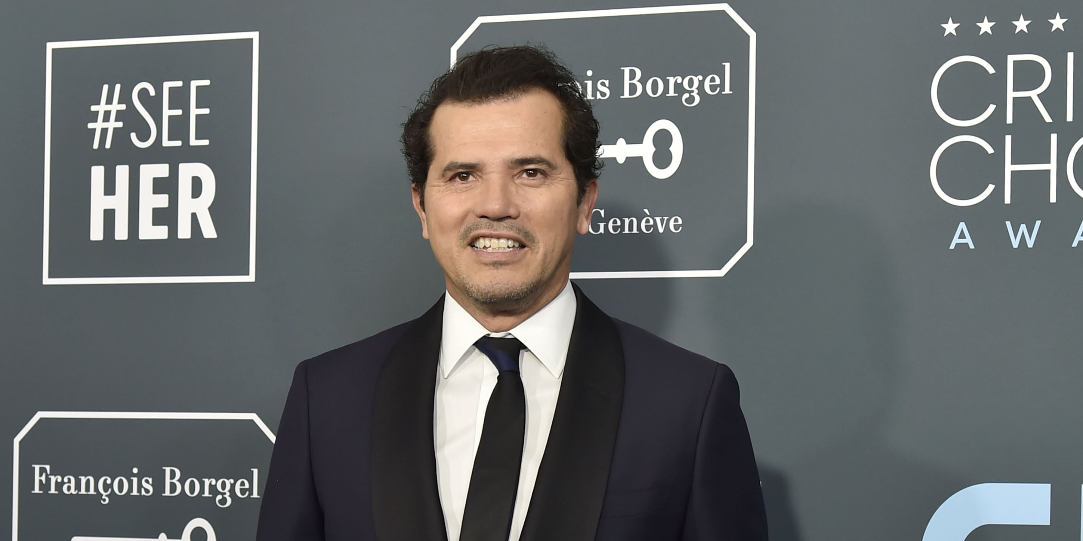 John Leguizamo Calls Out Colorism in Hollywood | PS Latina