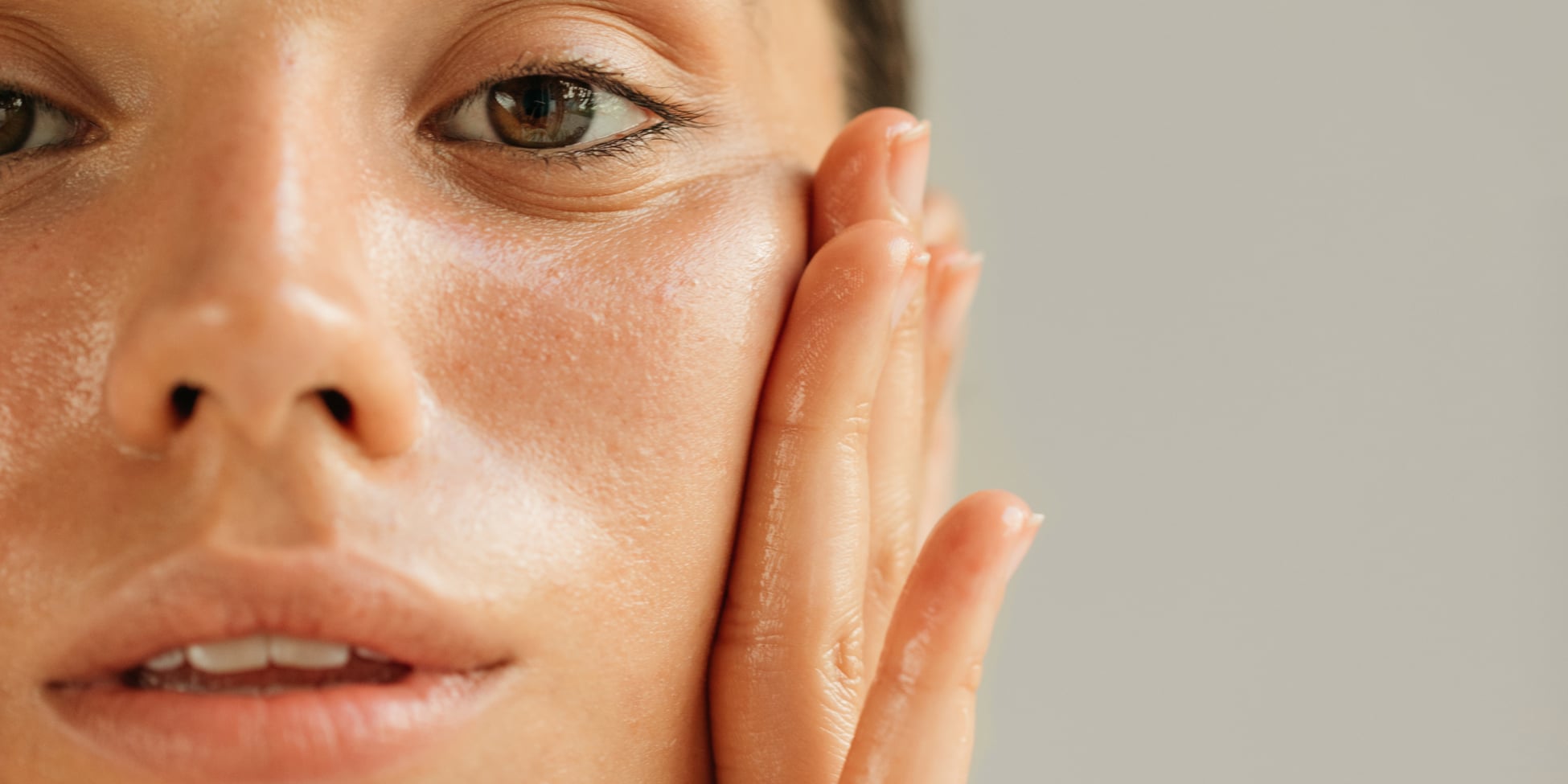 What Is Skin Slugging? Behind the K-Beauty Trend | PS Beauty