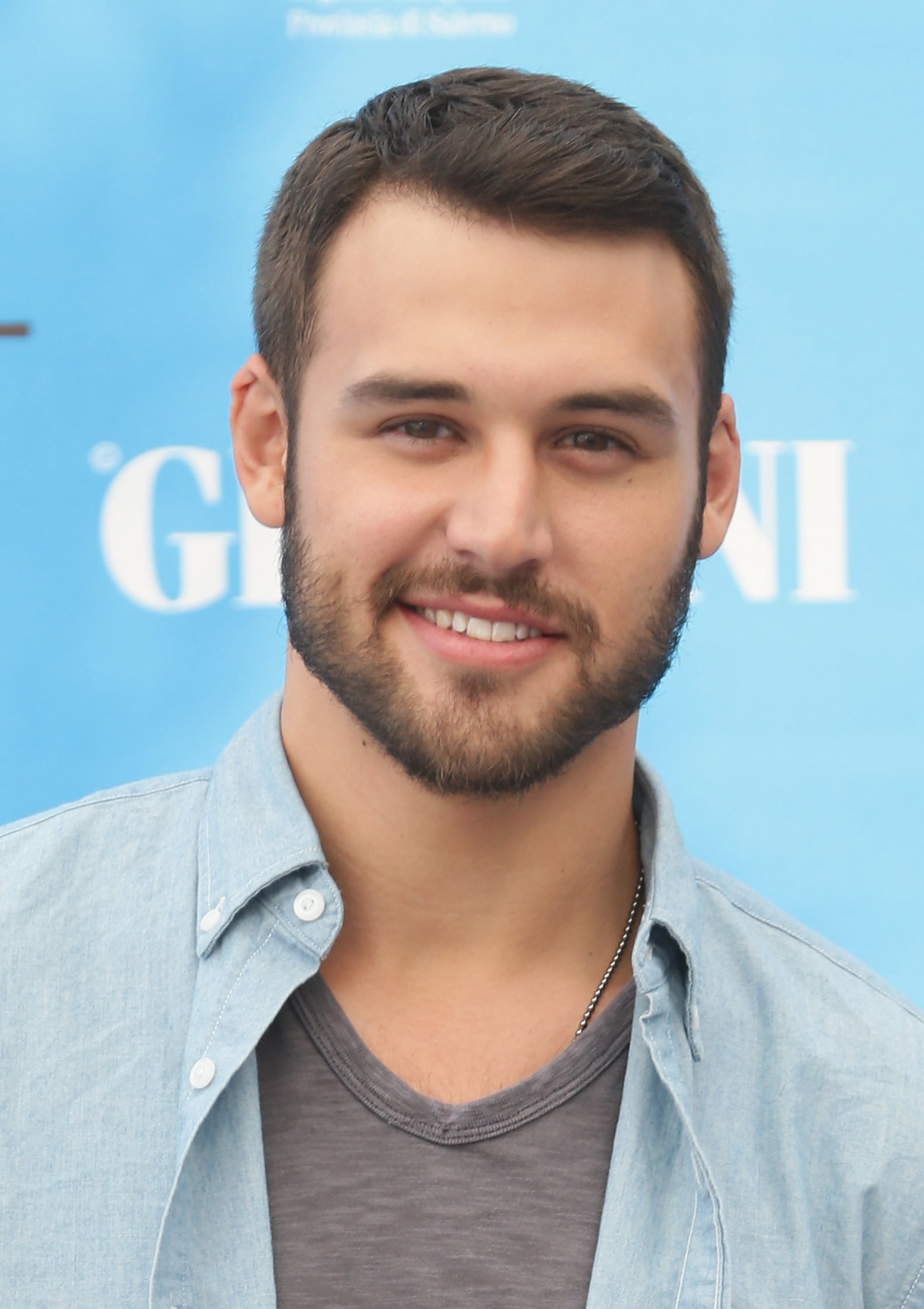 Ryan Guzman's Sexy Smile | PS Latina