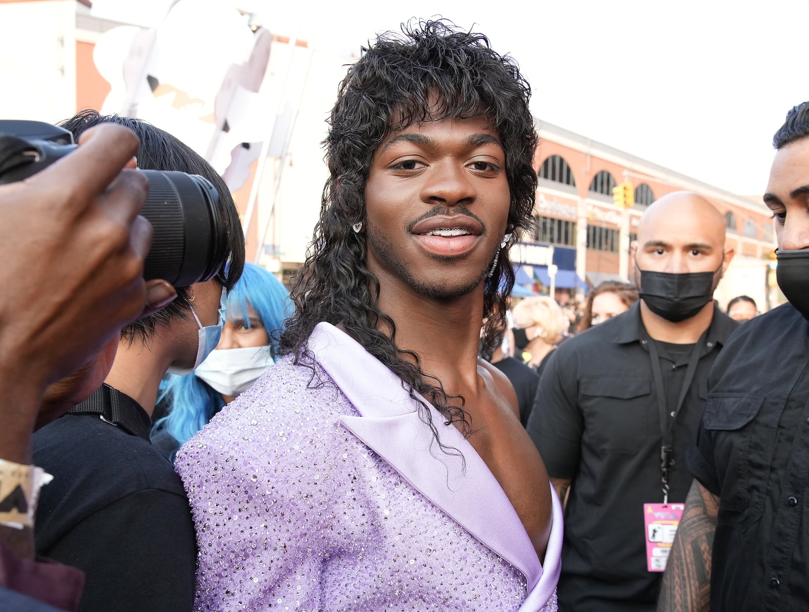 See Lil Nas X's Mullet Hairstyle on the MTV VMAs Red Carpet | PS Beauty