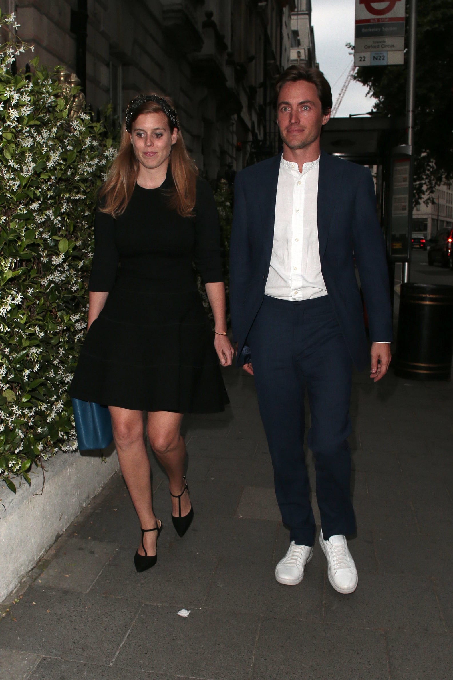 Princess Beatrice's Cartier Bracelet With "E" Engraving | PS Fashion