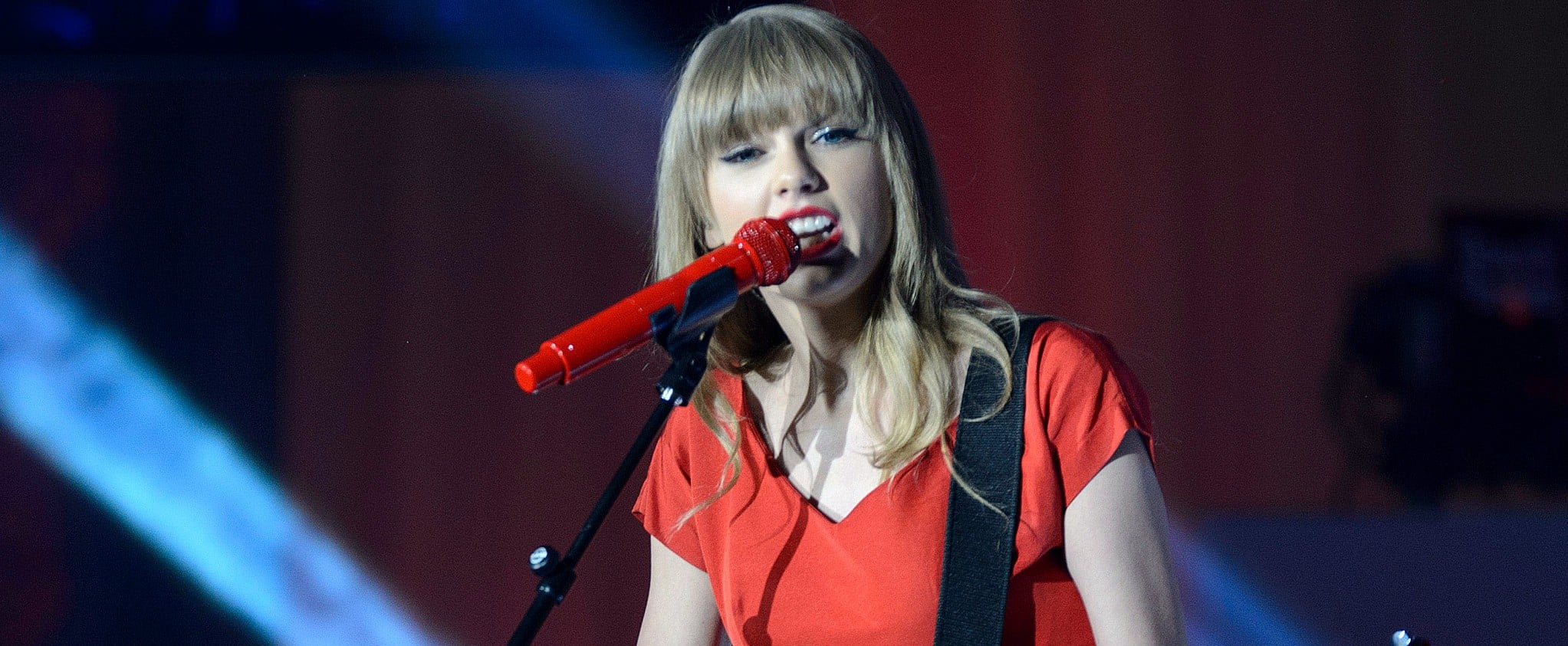 Taylor Swift "Call It What You Want" Acoustic Version | PS Entertainment