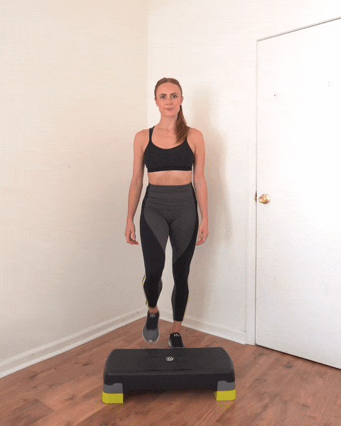 Alternating Step Up to Knee Drive | 15-Minute Low-Impact Step Workout ...