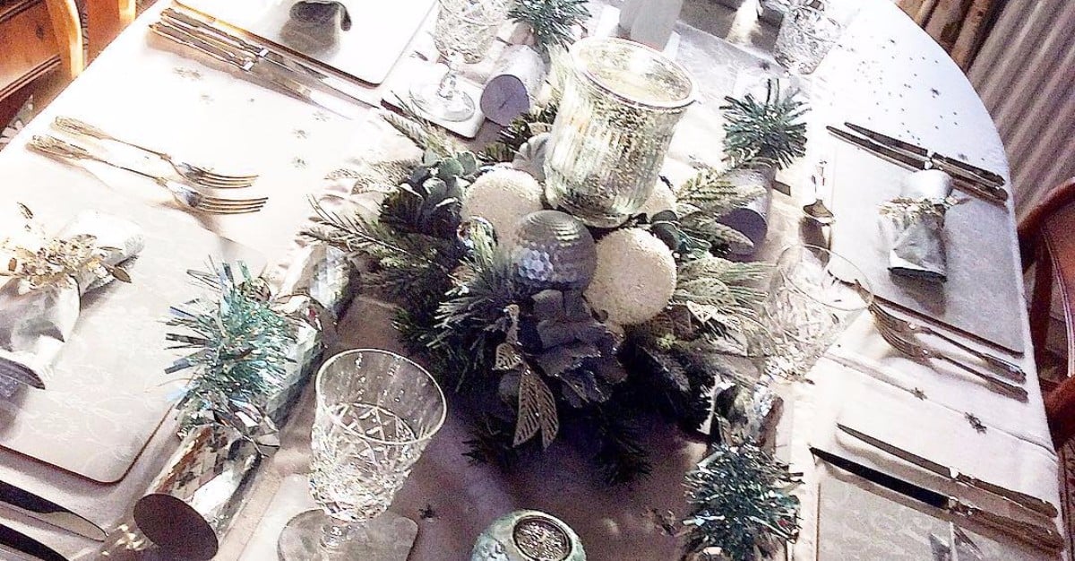 Alternative Christmas Table Decor | PS Family