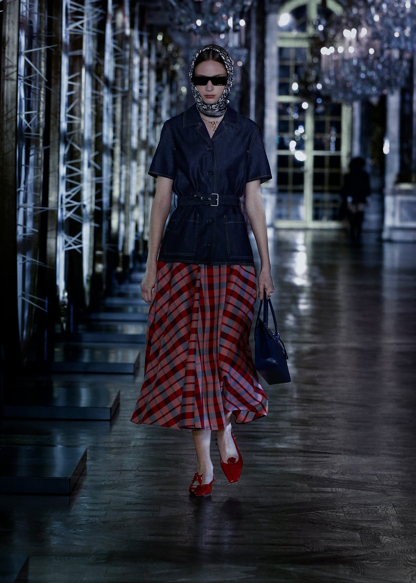 Dior Fall/Winter 2021 Fashion Show Photos and Review | PS Fashion